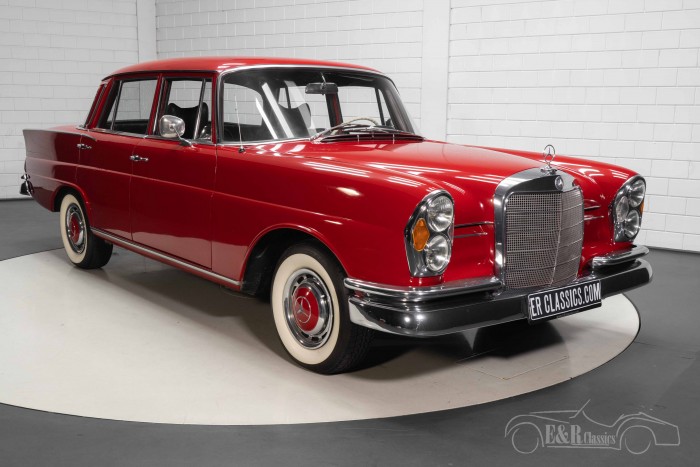 Mercedes Benz 230S for sale at ERclassics