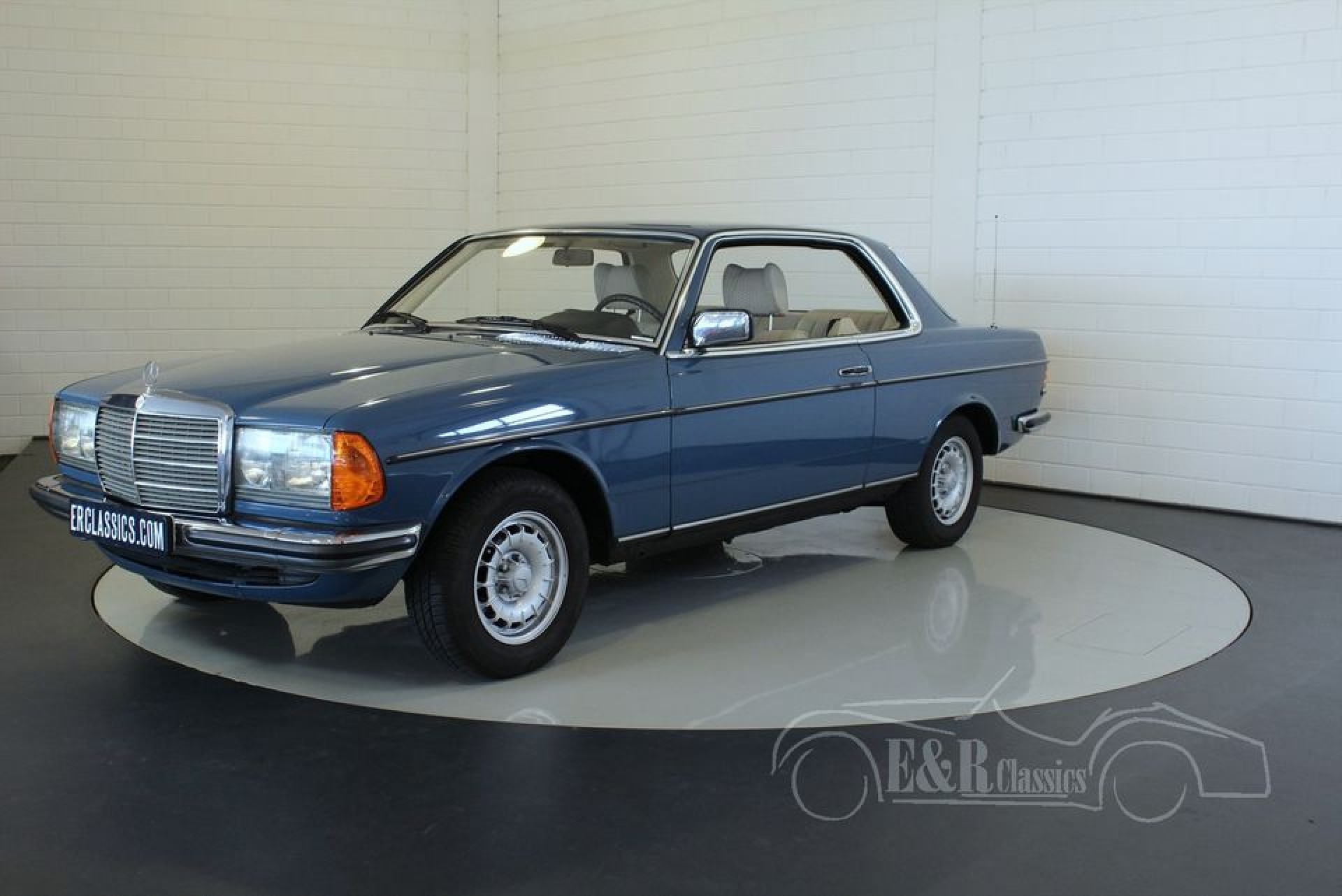 Mercedes-Benz 230 C 1979 for sale at ERclassics