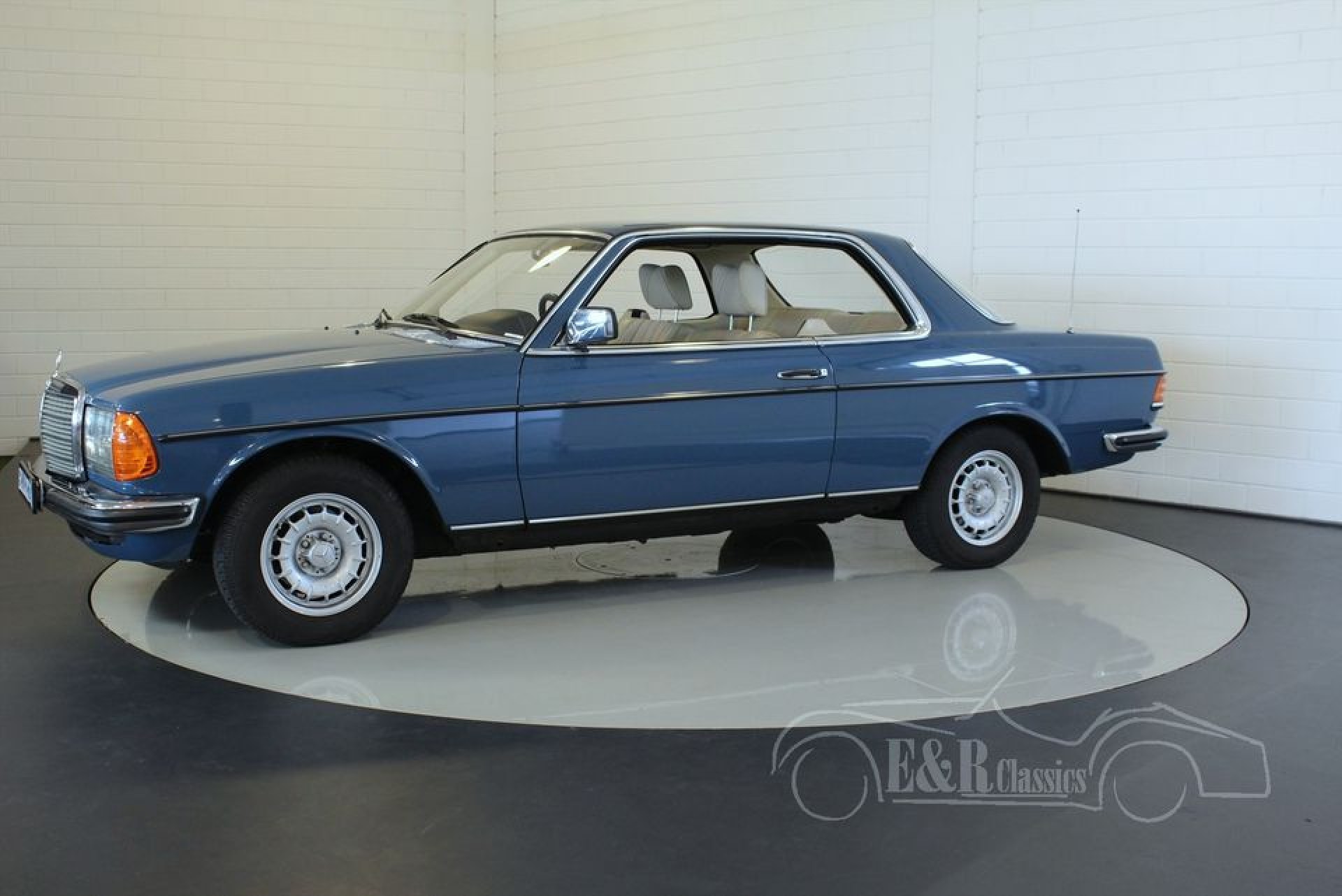 Mercedes-Benz 230 C 1979 for sale at ERclassics