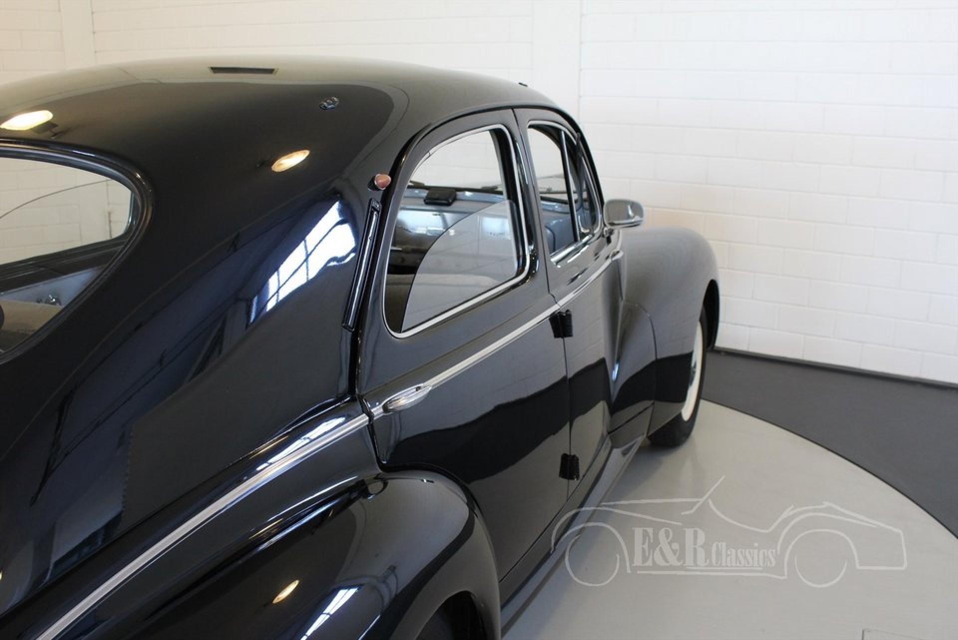 Peugeot 203C 1954 with sunroof in very good condition