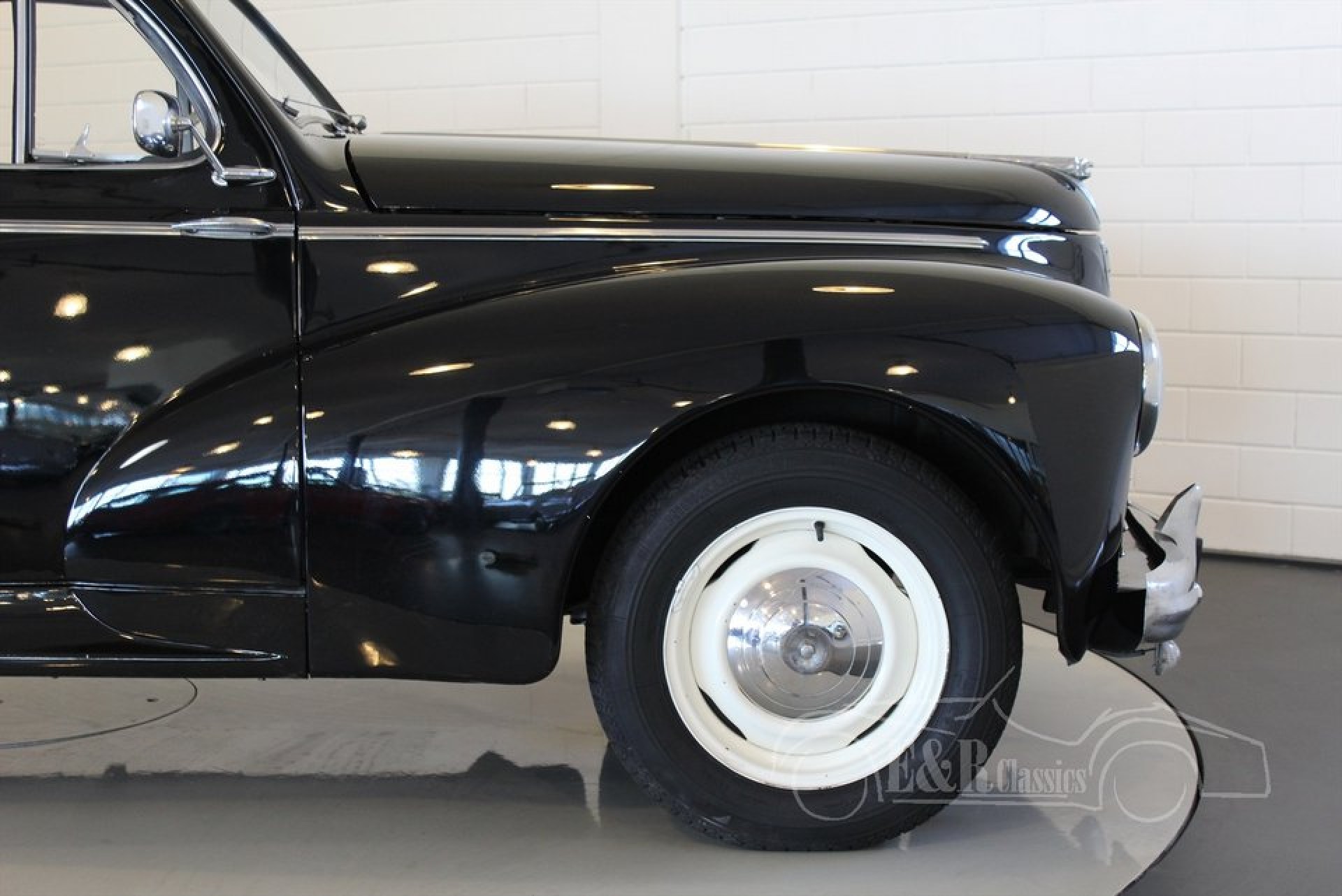 Peugeot 203C 1954 with sunroof in very good condition