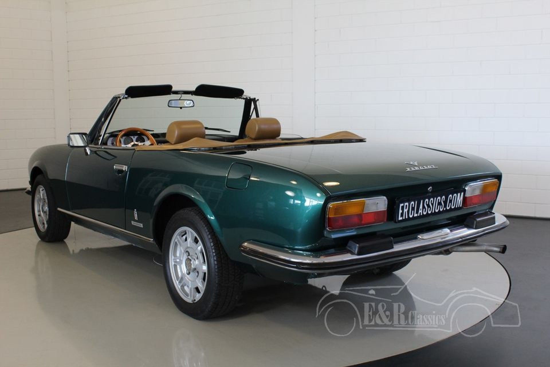 Peugeot 504 Cabriolet 1976 for sale at ERclassics