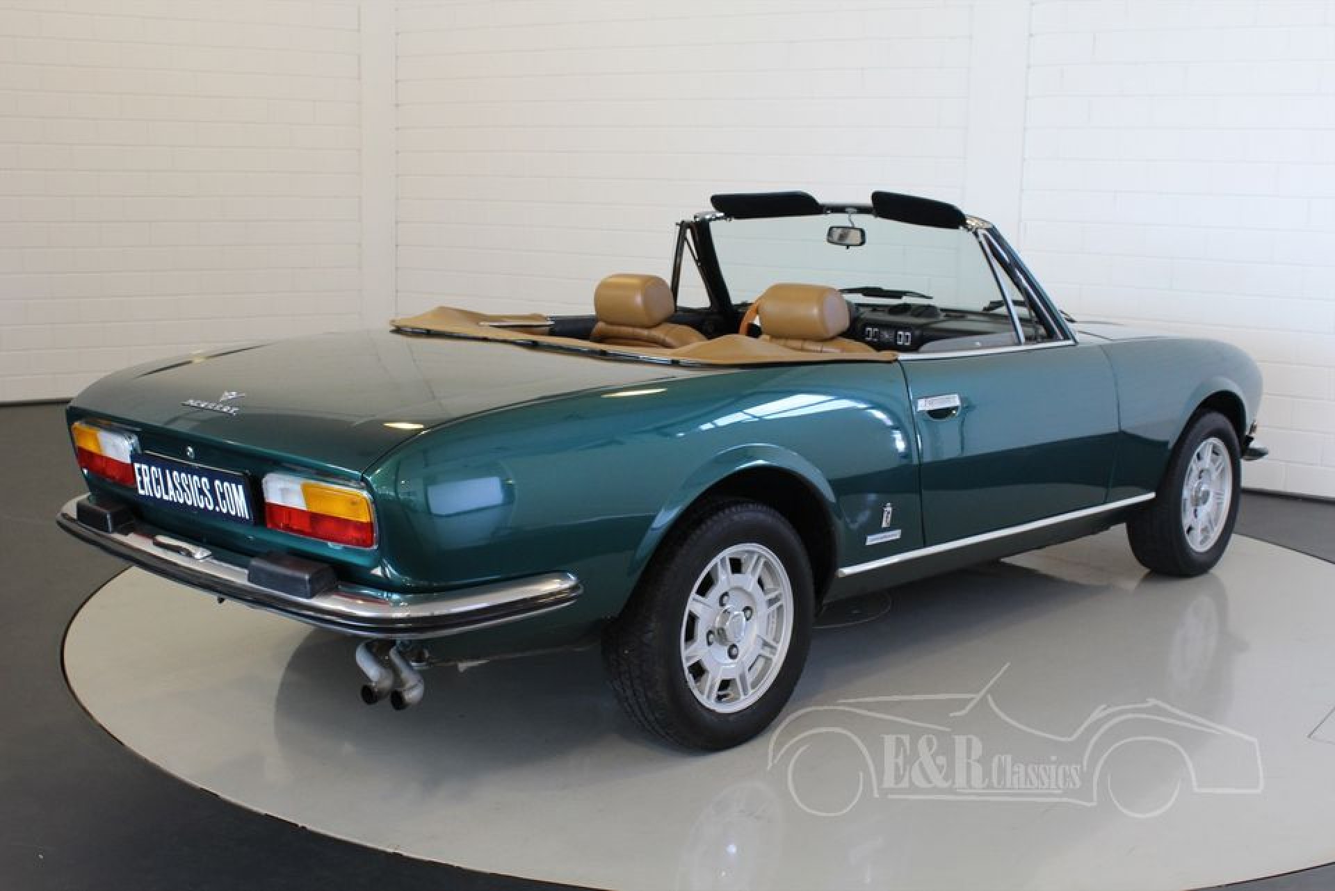 Peugeot 504 Cabriolet 1976 for sale at ERclassics
