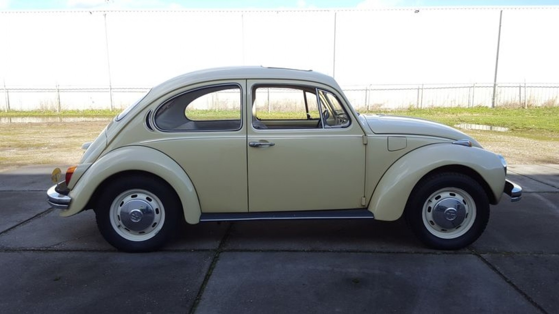 Volkswagen Beetle 1302 1971 Sunroof for sale at ERclassics