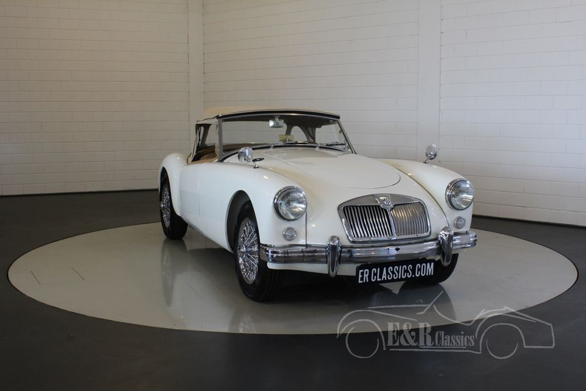 MG MGA Cabriolet 1956 for sale at ERclassics