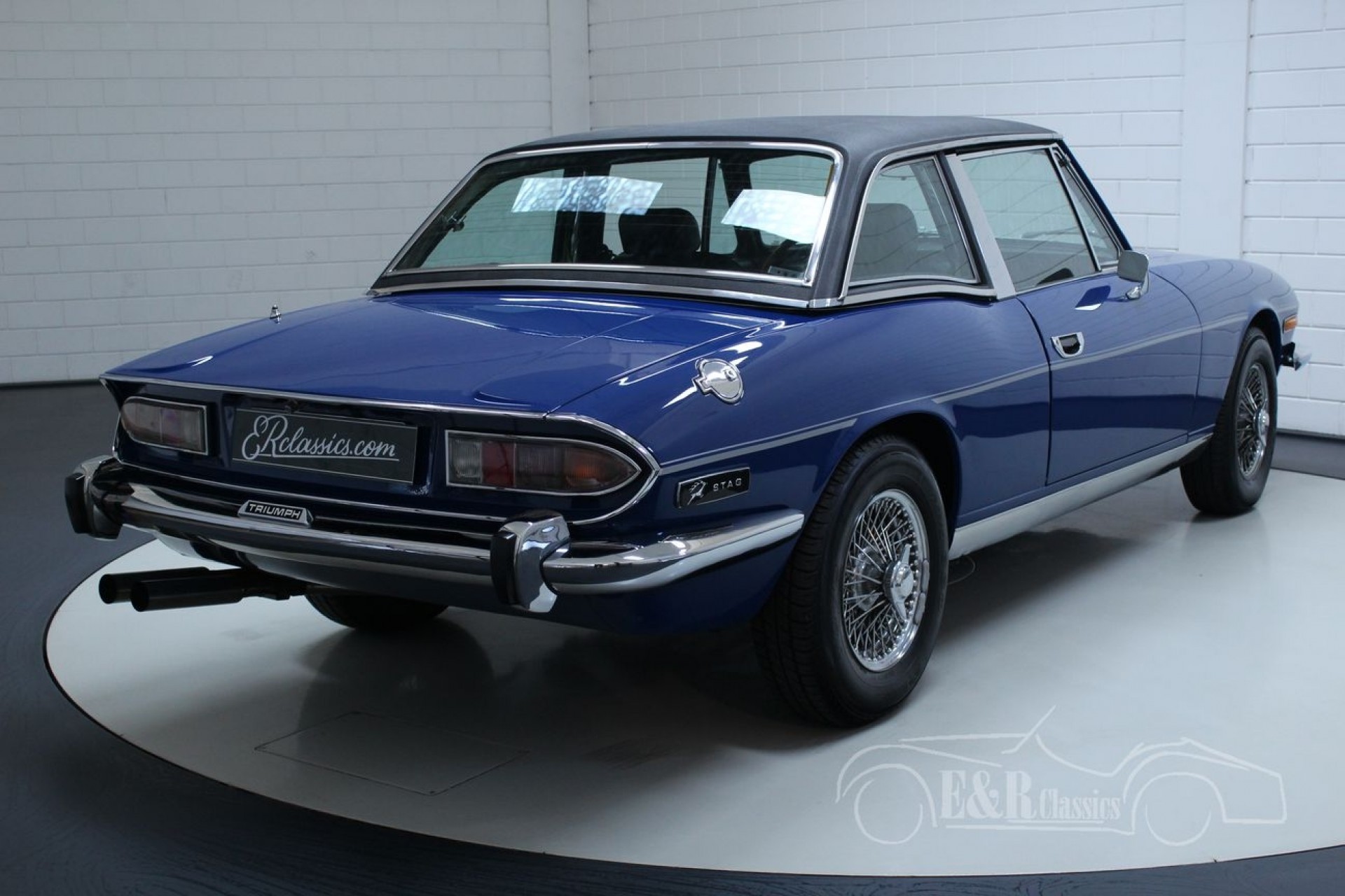 Triumph Stag 1975 for sale at ERclassics