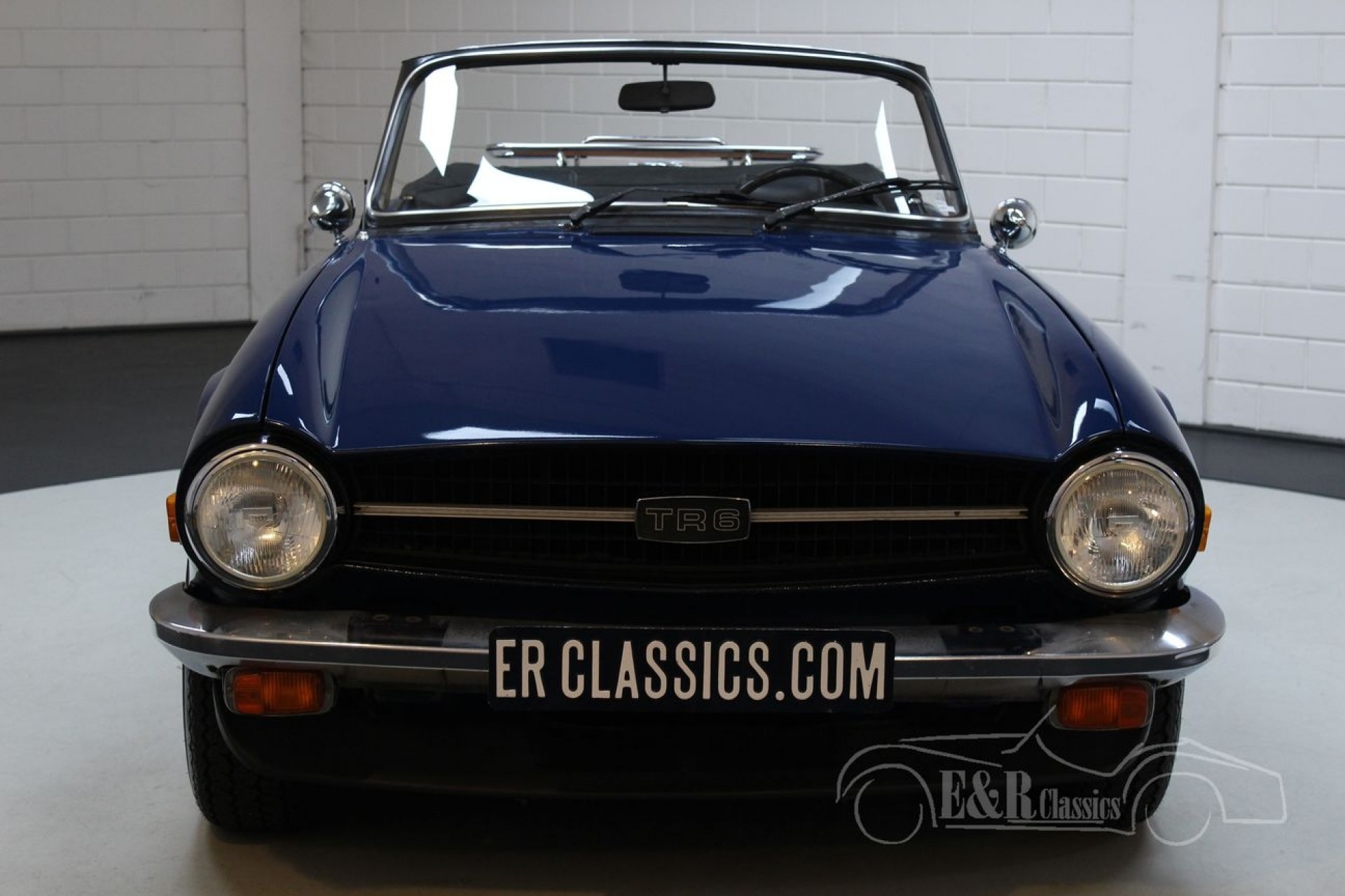 Triumph TR6 Cabriolet 1975 Dark blue for sale at ERclassics