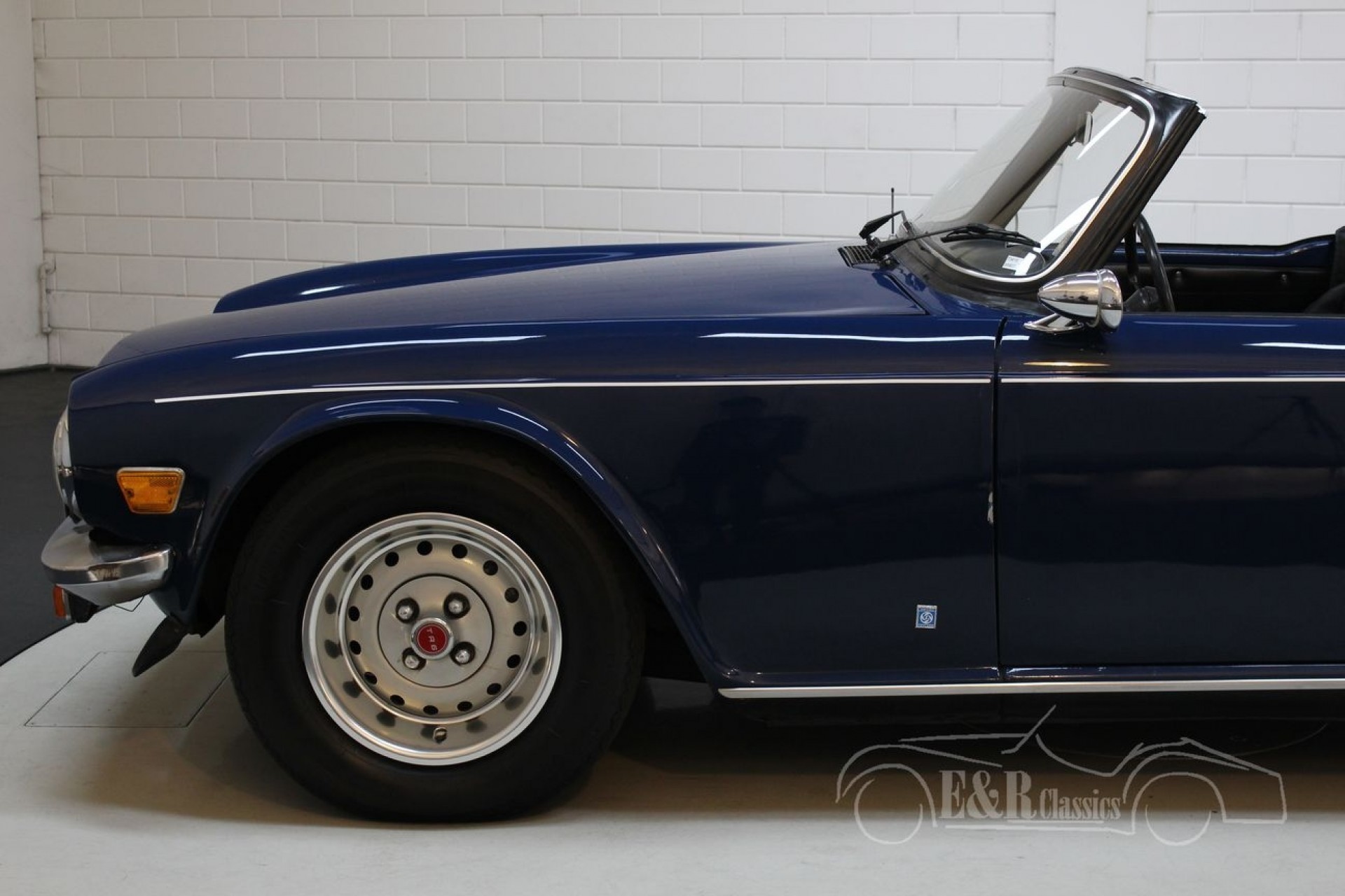 Triumph TR6 Cabriolet 1975 Dark blue for sale at ERclassics