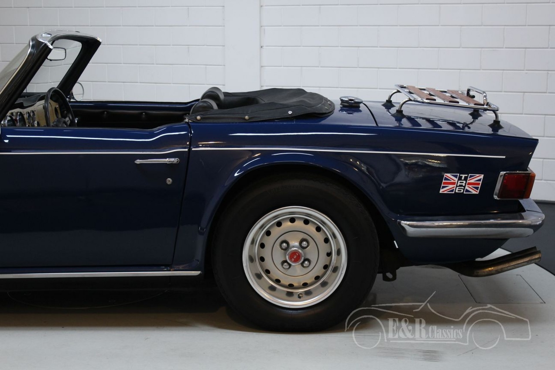 Triumph TR6 Cabriolet 1975 Dark blue for sale at ERclassics
