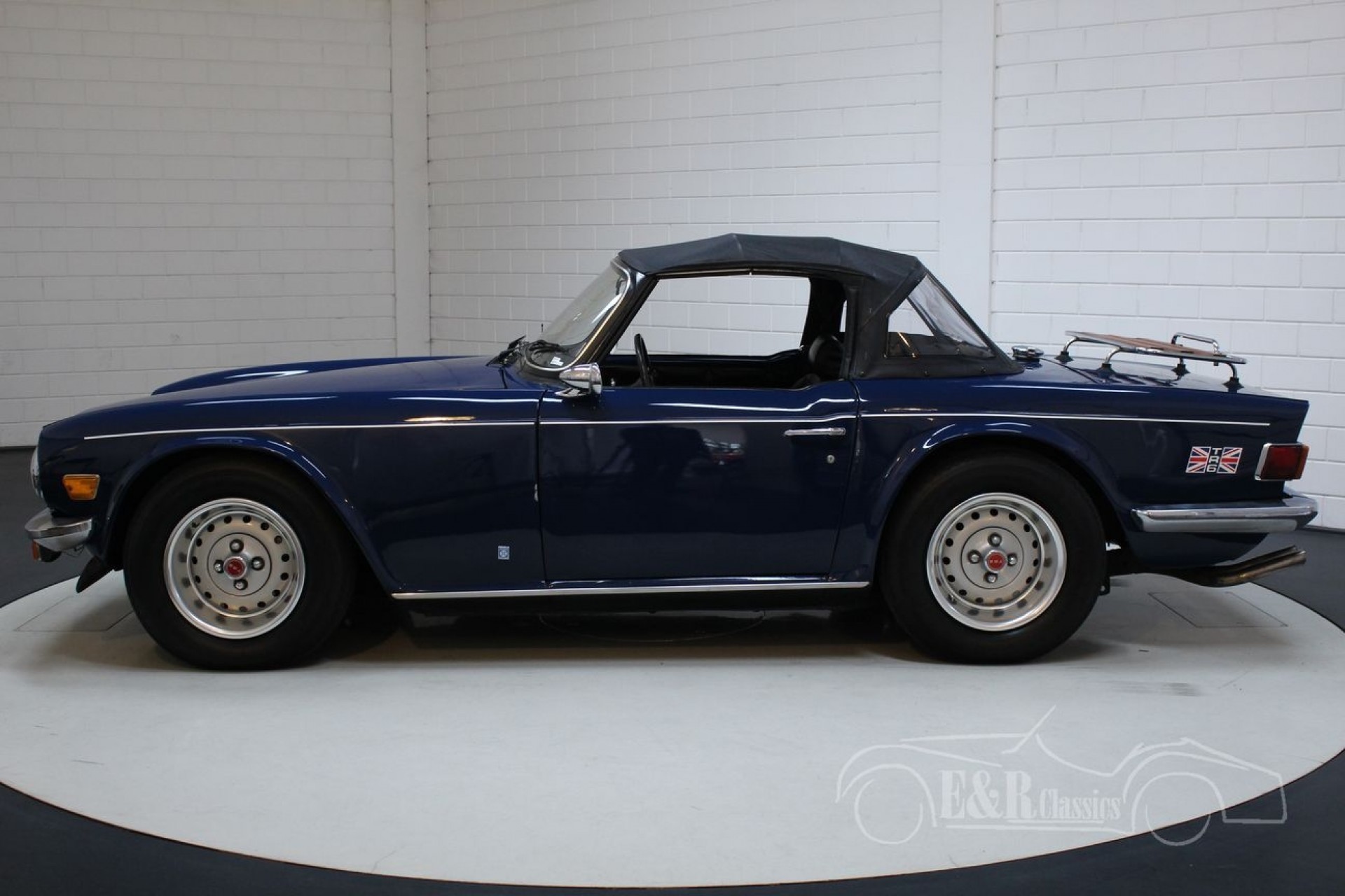 Triumph TR6 Cabriolet 1975 Dark blue for sale at ERclassics