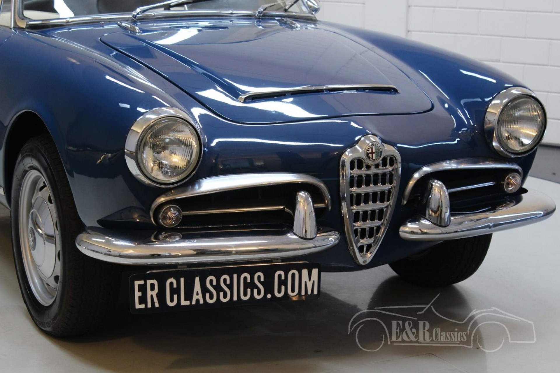 Alfa Romeo Giulia 1600 Spider 1963 for sale at ERclassics