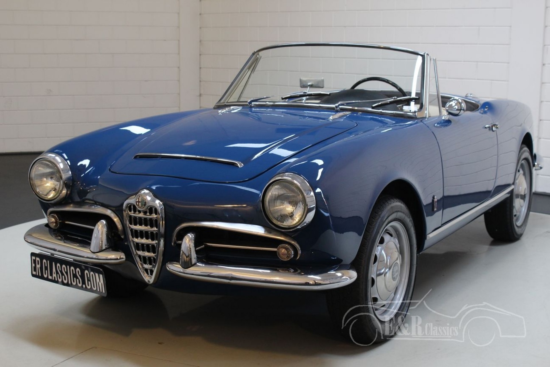Alfa Romeo Giulia 1600 Spider 1963 for sale at ERclassics