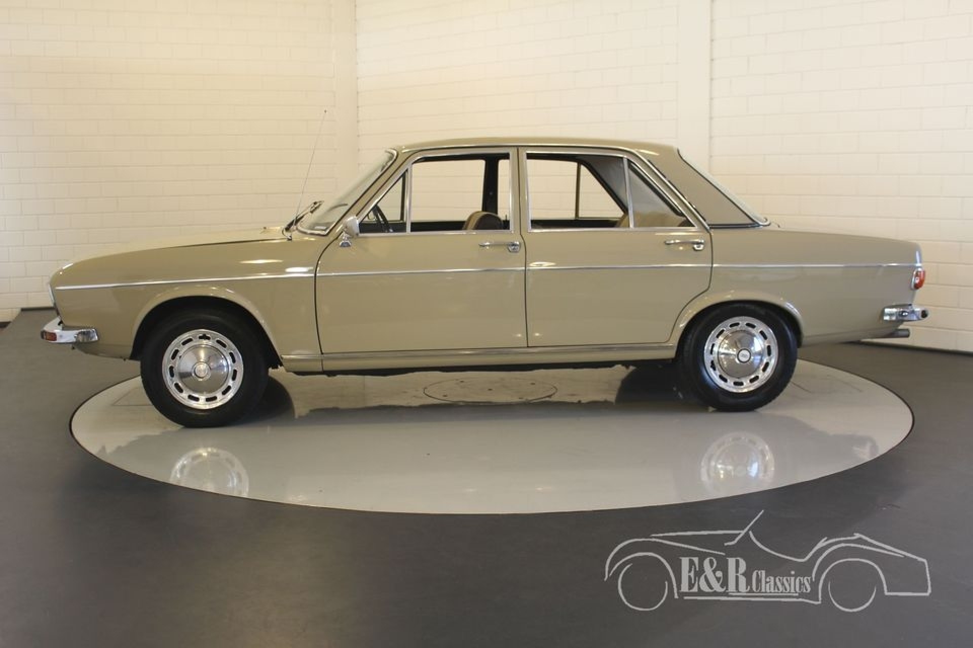 Audi 100LS 1973 for sale at ERclassics