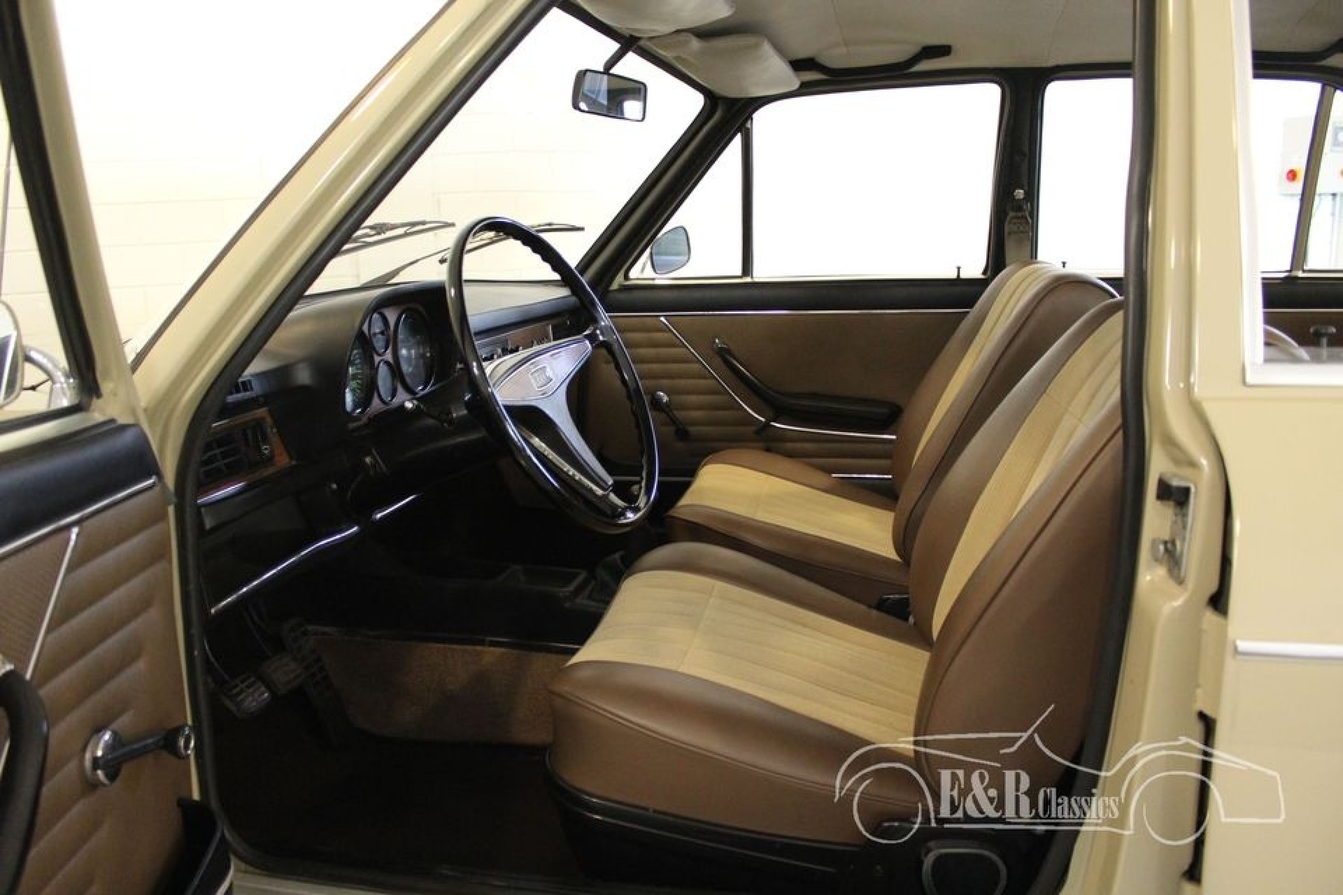 Audi 100LS 1973 for sale at ERclassics