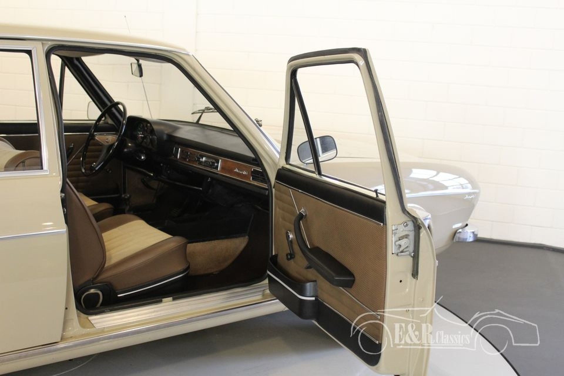 Audi 100LS 1973 for sale at ERclassics