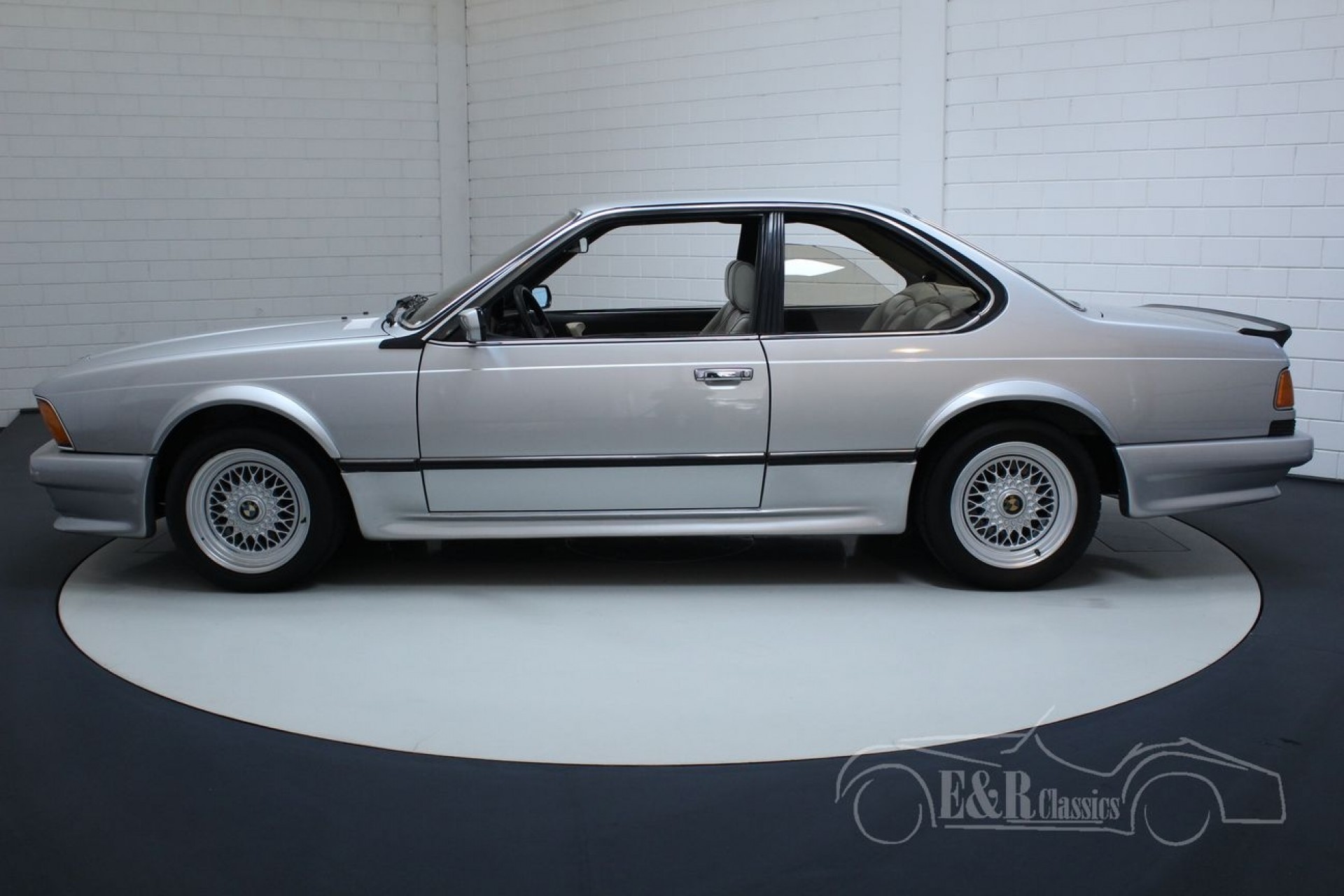 BMW M635 CSI 1984 286HP（ERclassicsで販売）