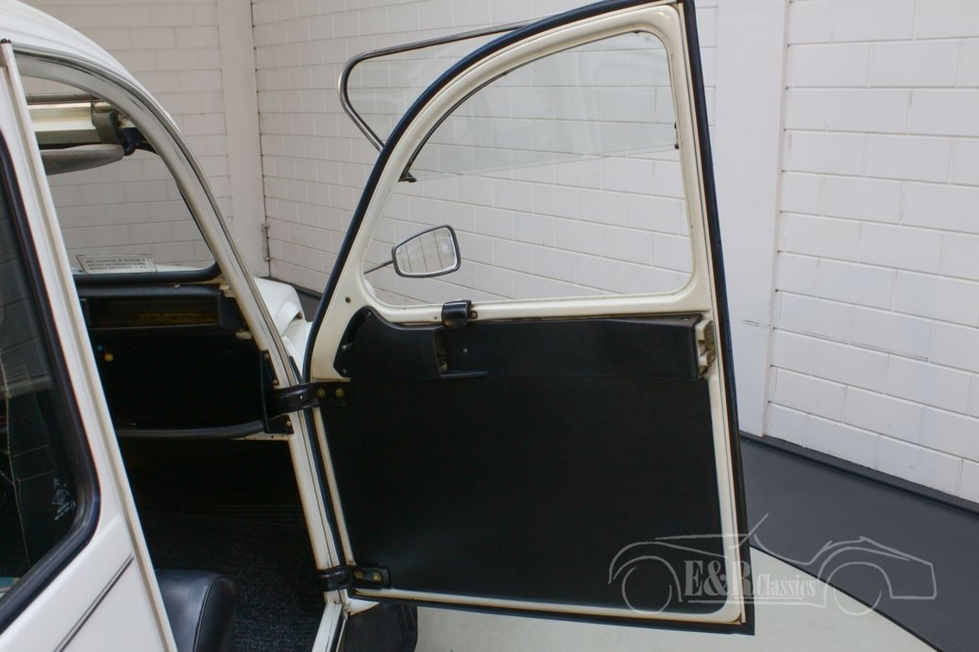 Citroën 2CV for sale at ERclassics