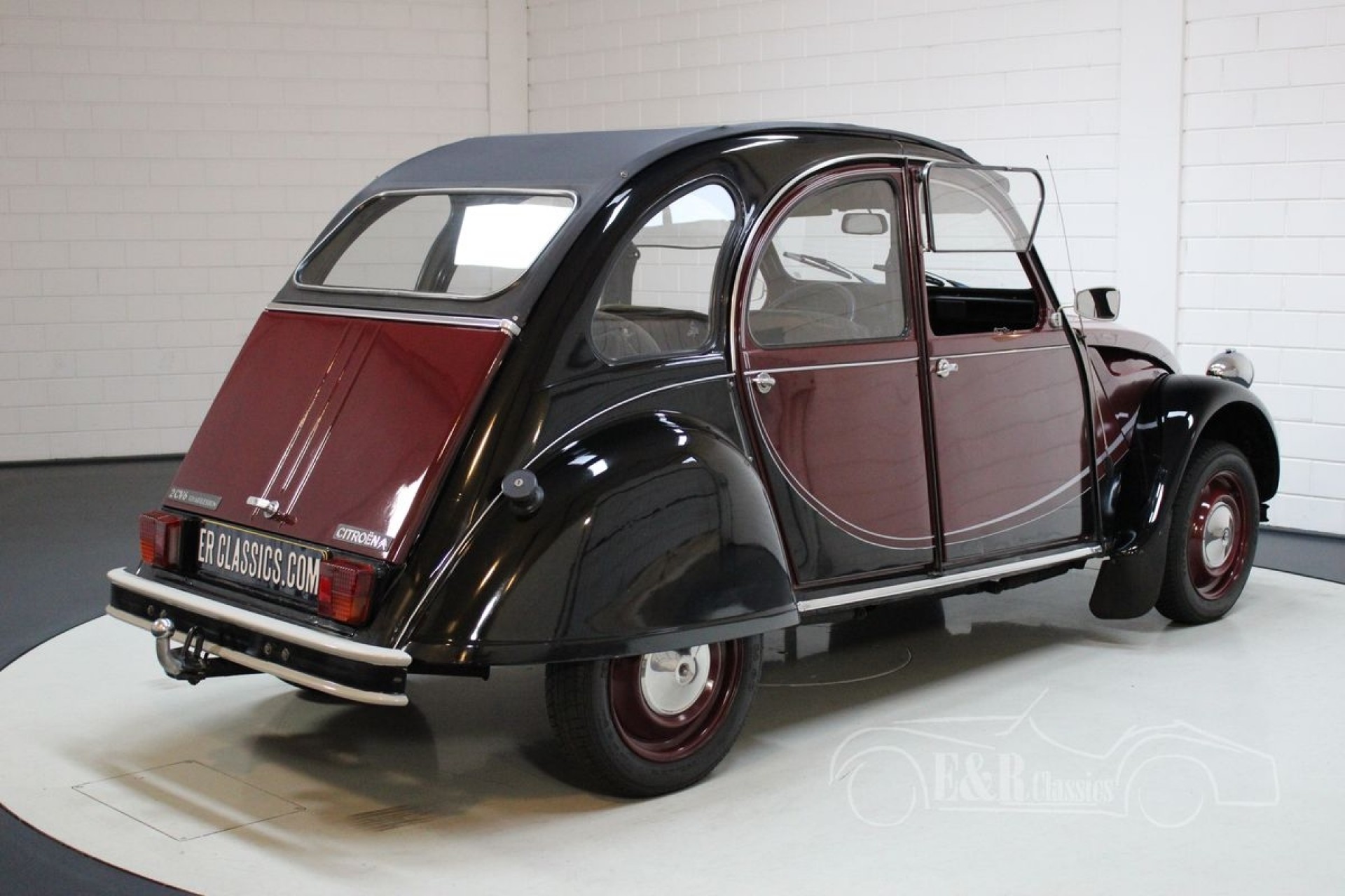 Citroën 2CV6 for sale at ERclassics