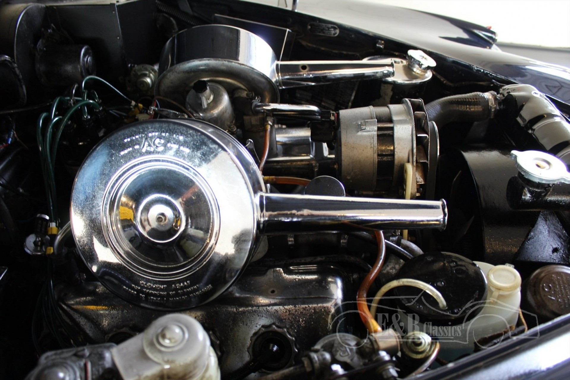 Daimler 250 V8 1967 for sale at ERclassics