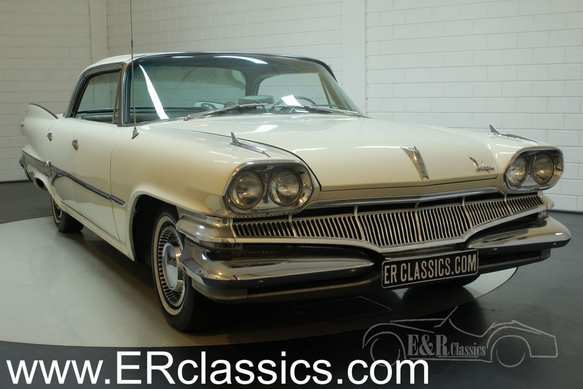 Dodge Dart Phoenix Hardtop Sedan 1960 for sale at Erclassics