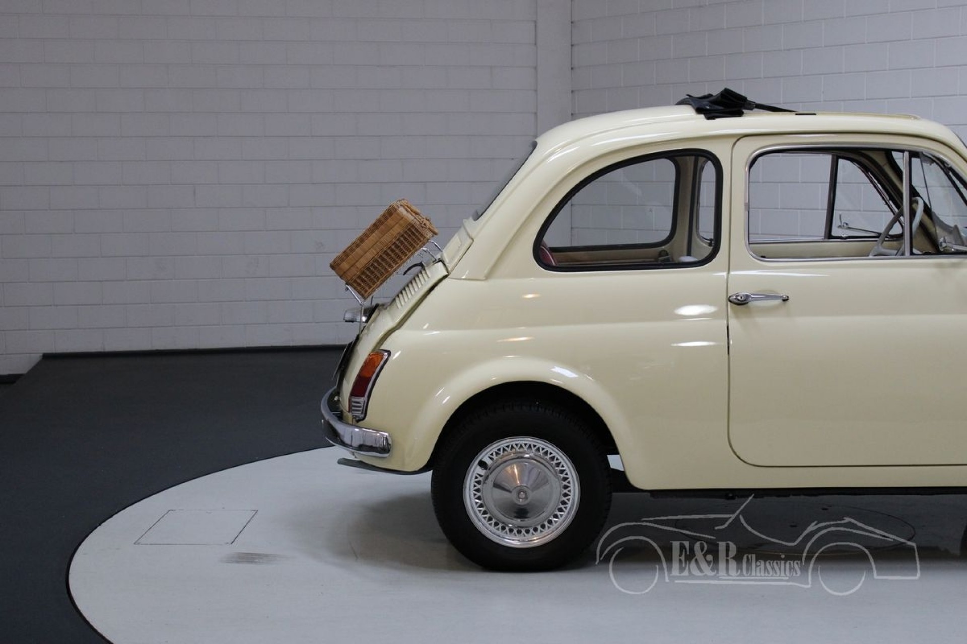 Fiat 500F for sale at ERclassics
