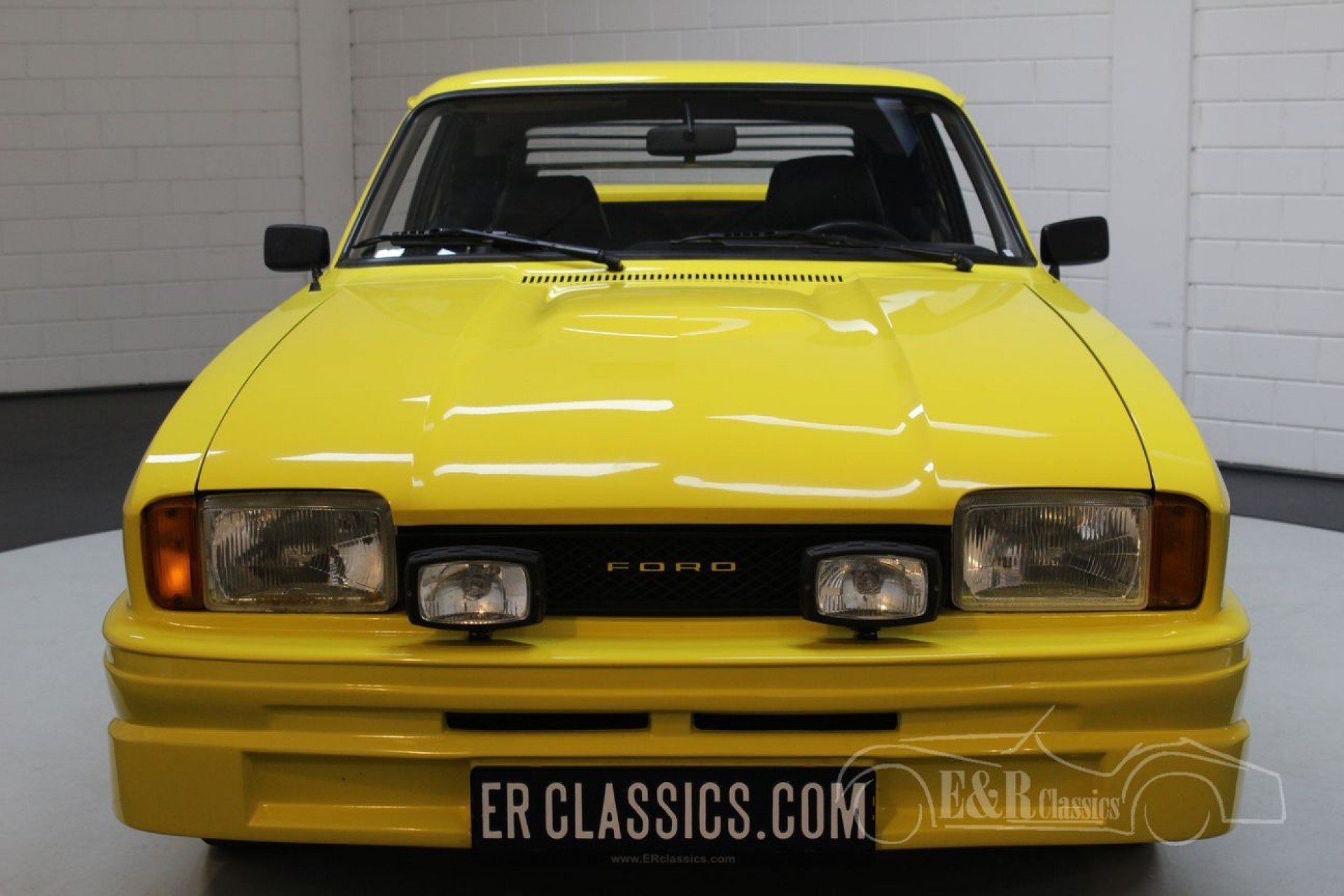 Ford Capri Mk2 2000 S V6 1977 for sale at ERclassics