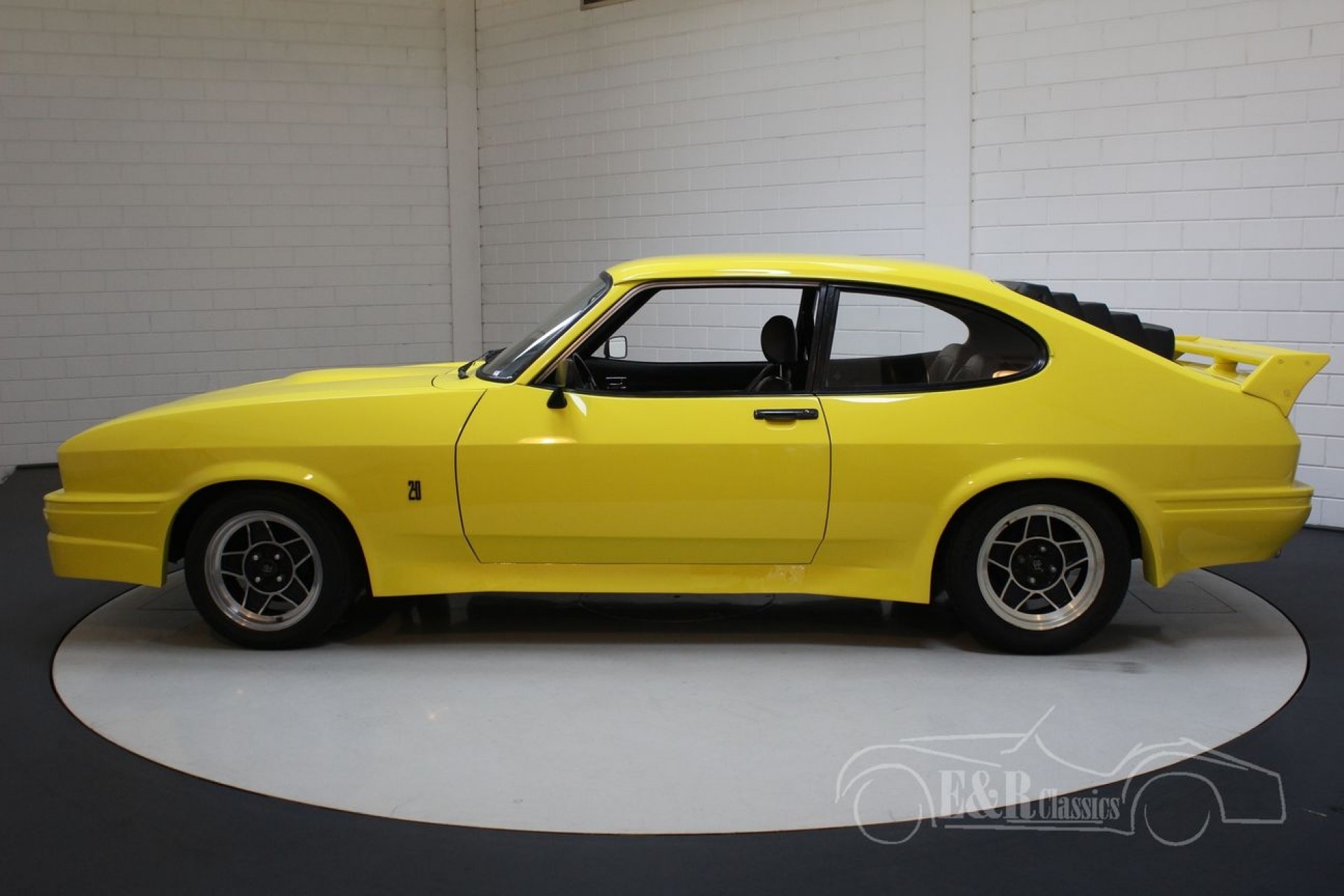 Ford Capri Mk2 2000 S V6 1977 for sale at ERclassics