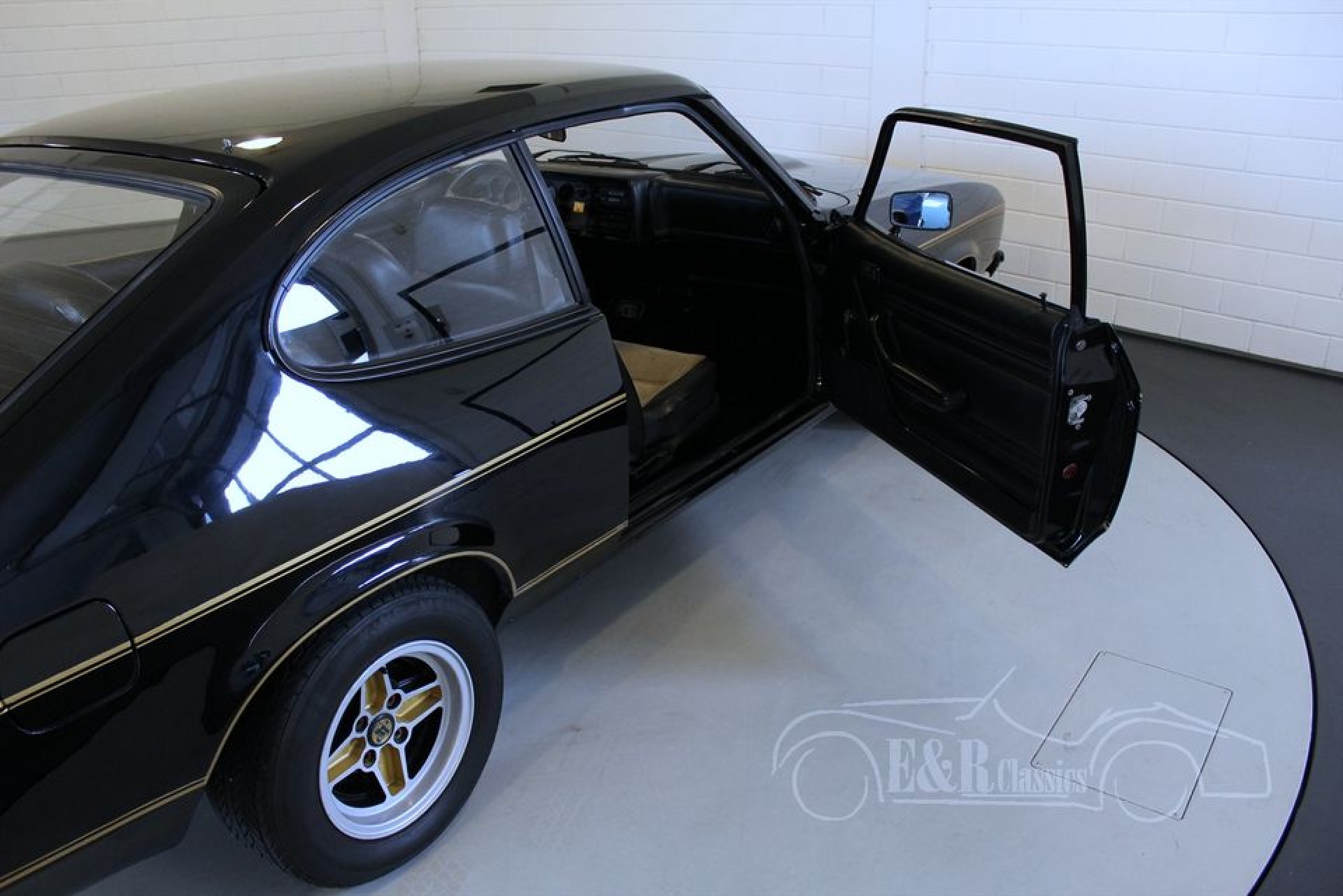 Ford Capri II JPS 1975 in vendita a ERclassics