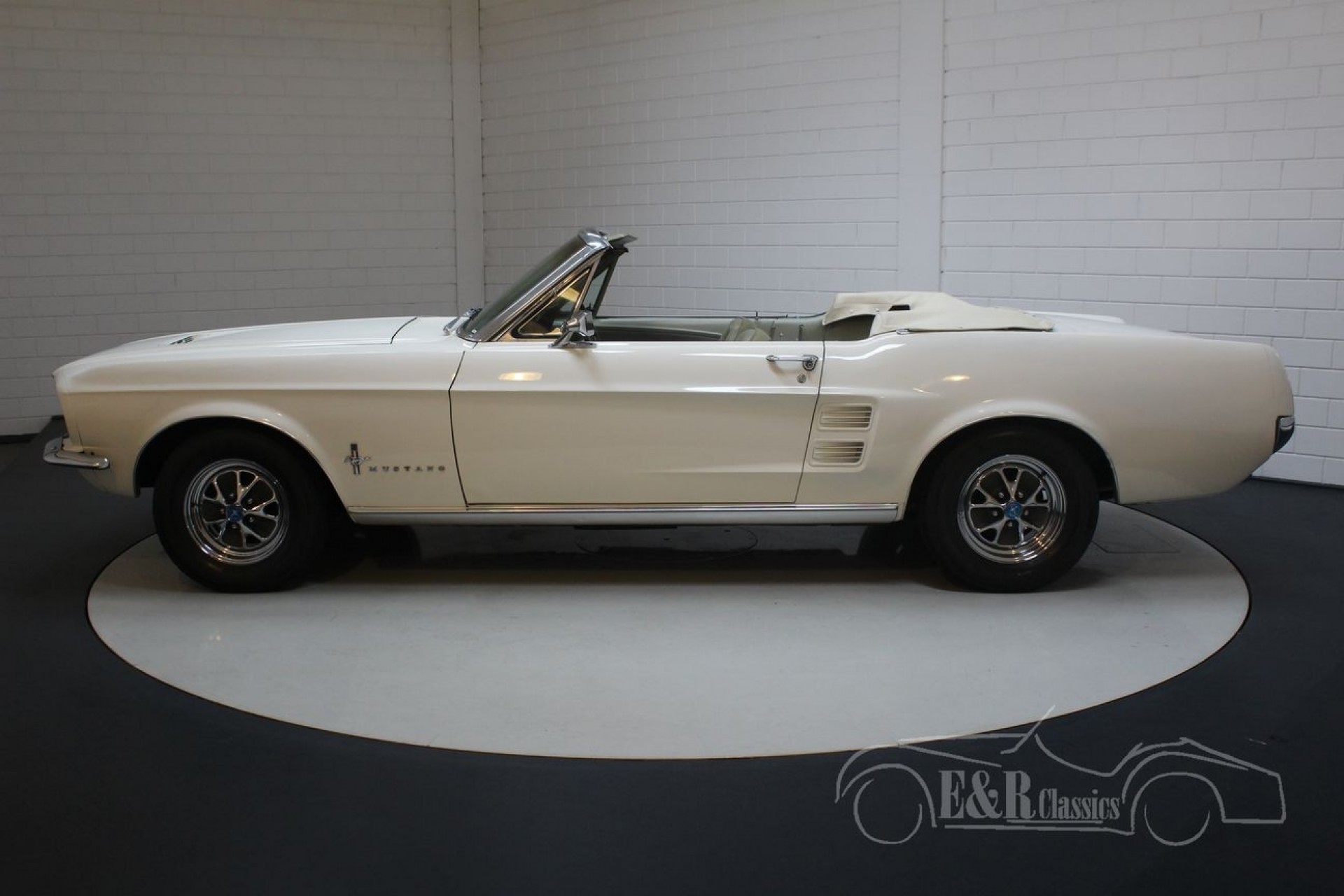 Ford Mustang cabriolet 1967 for sale at Erclassics
