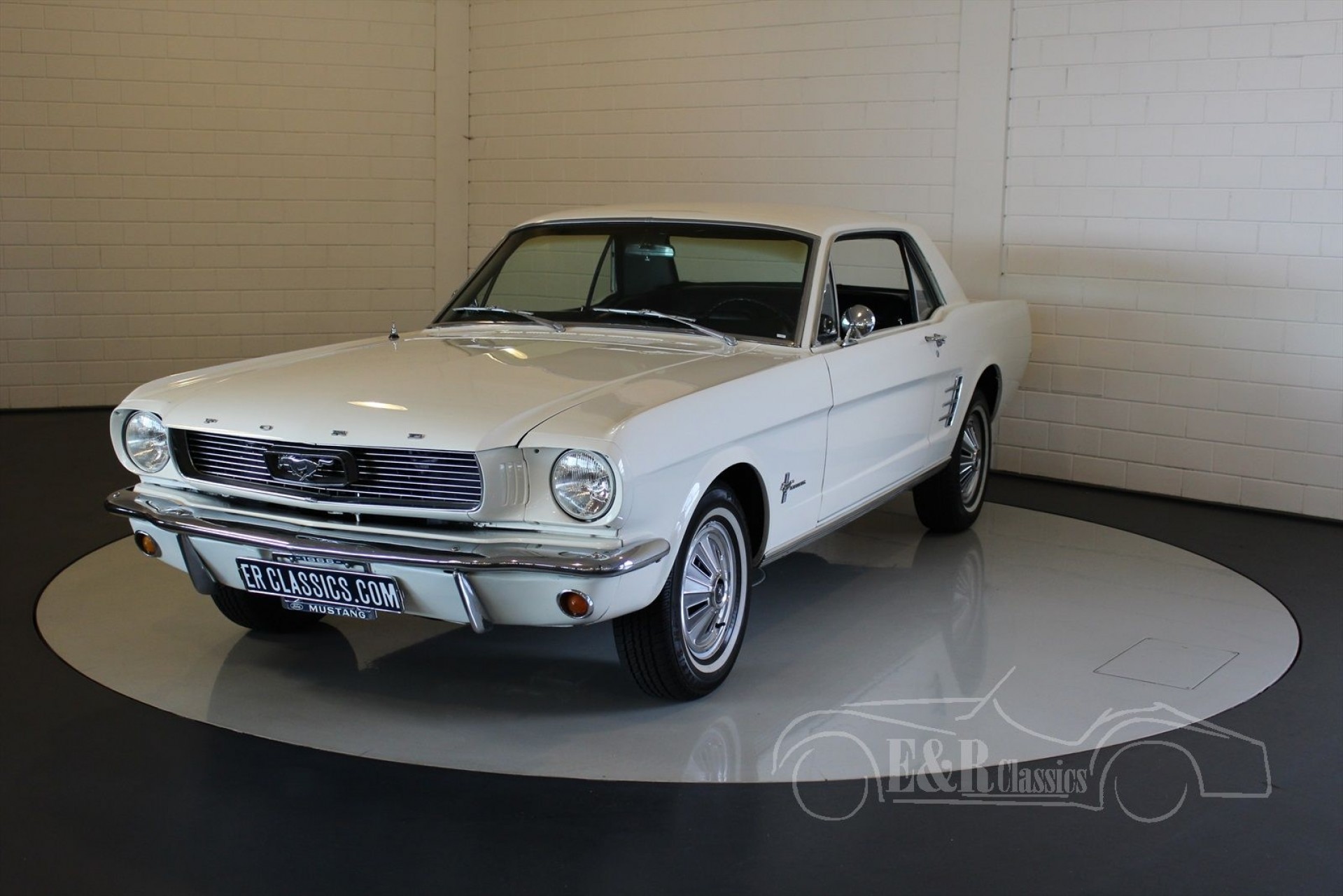 Ford Mustang Coupe V8 1966 for sale at ERclassics