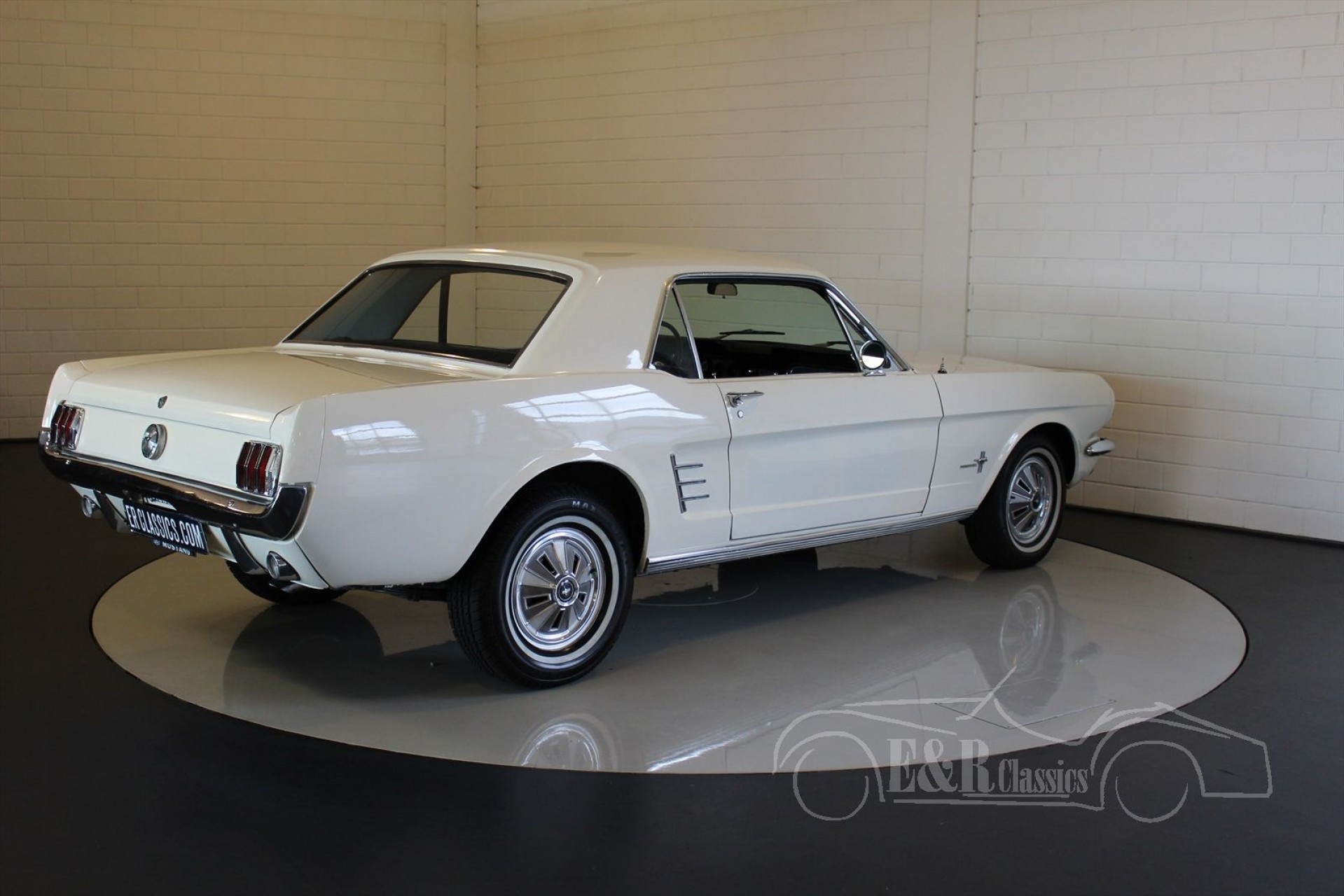 Ford Mustang Coupe V8 1966 for sale at ERclassics
