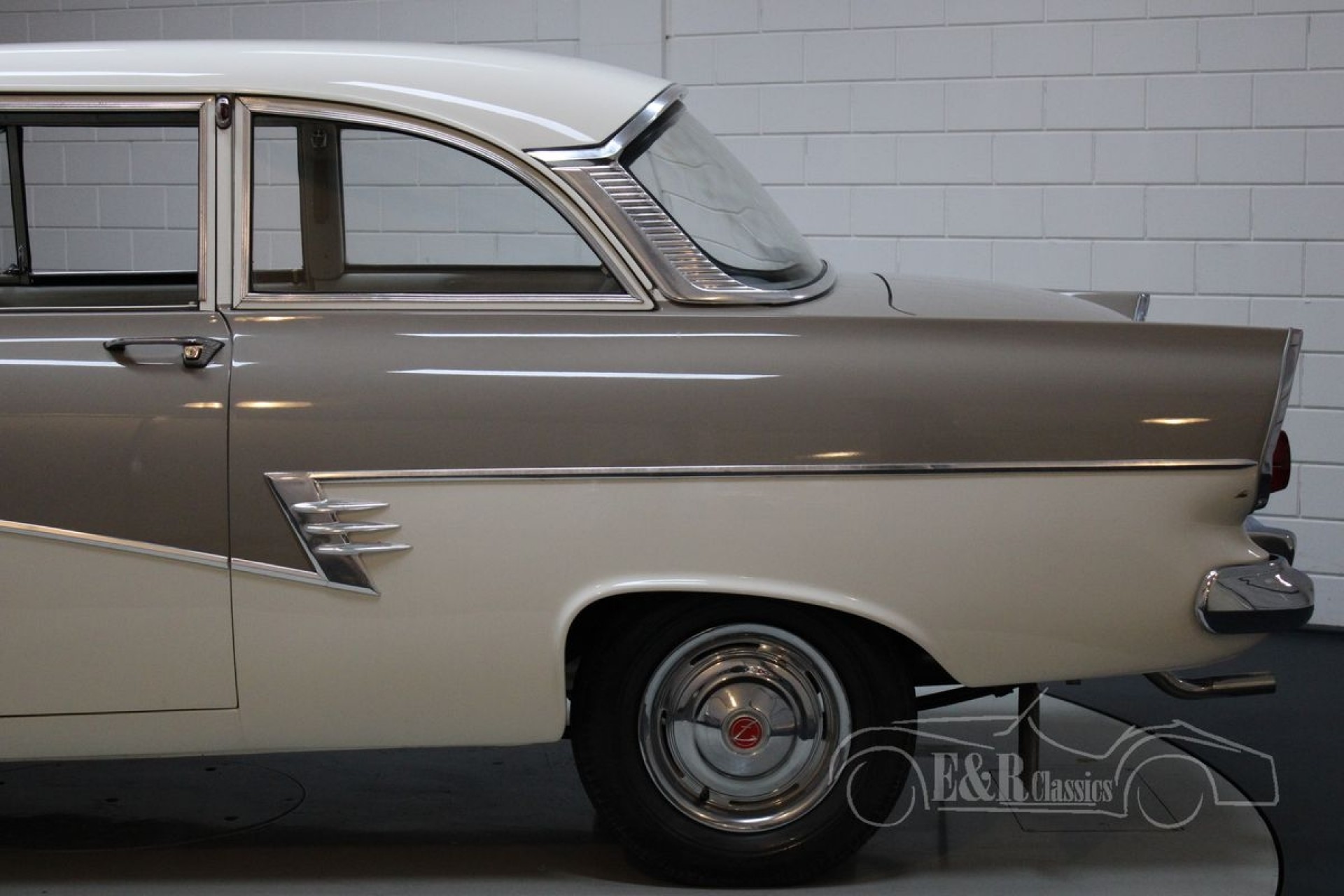 Ford Taunus 17M restored 1960 for sale at ERclassics