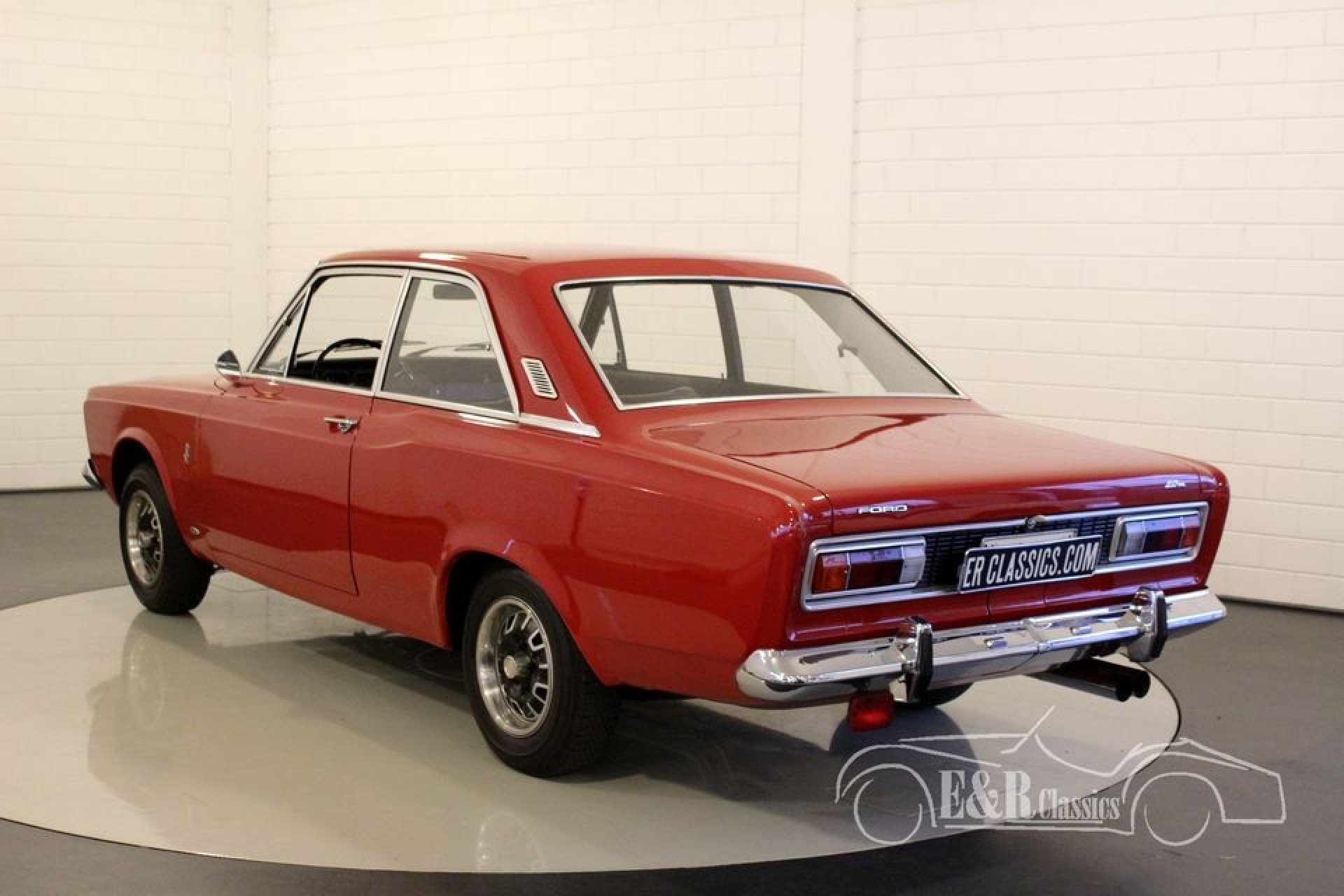 Ford Taunus 20M P7A 1968 for sale at ERclassics
