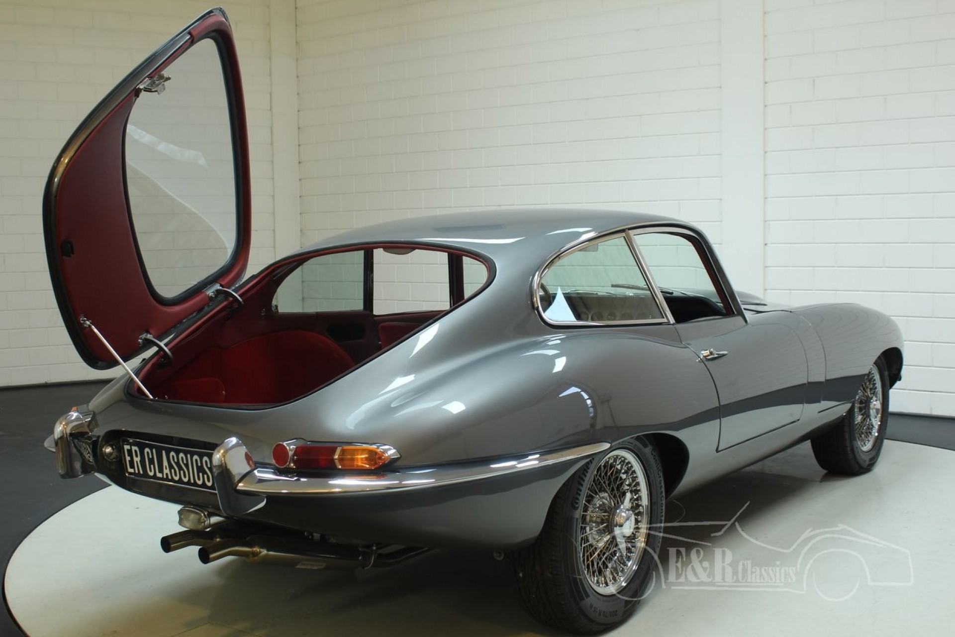 Jaguar E-type S1 Coupe 1961 for sale at Erclassics