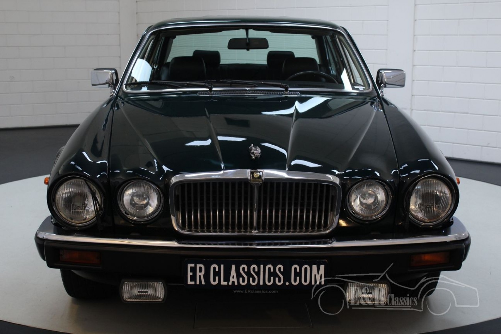 Jaguar XJ12 Series III 1991 British Racing Green for sale at ERclassics