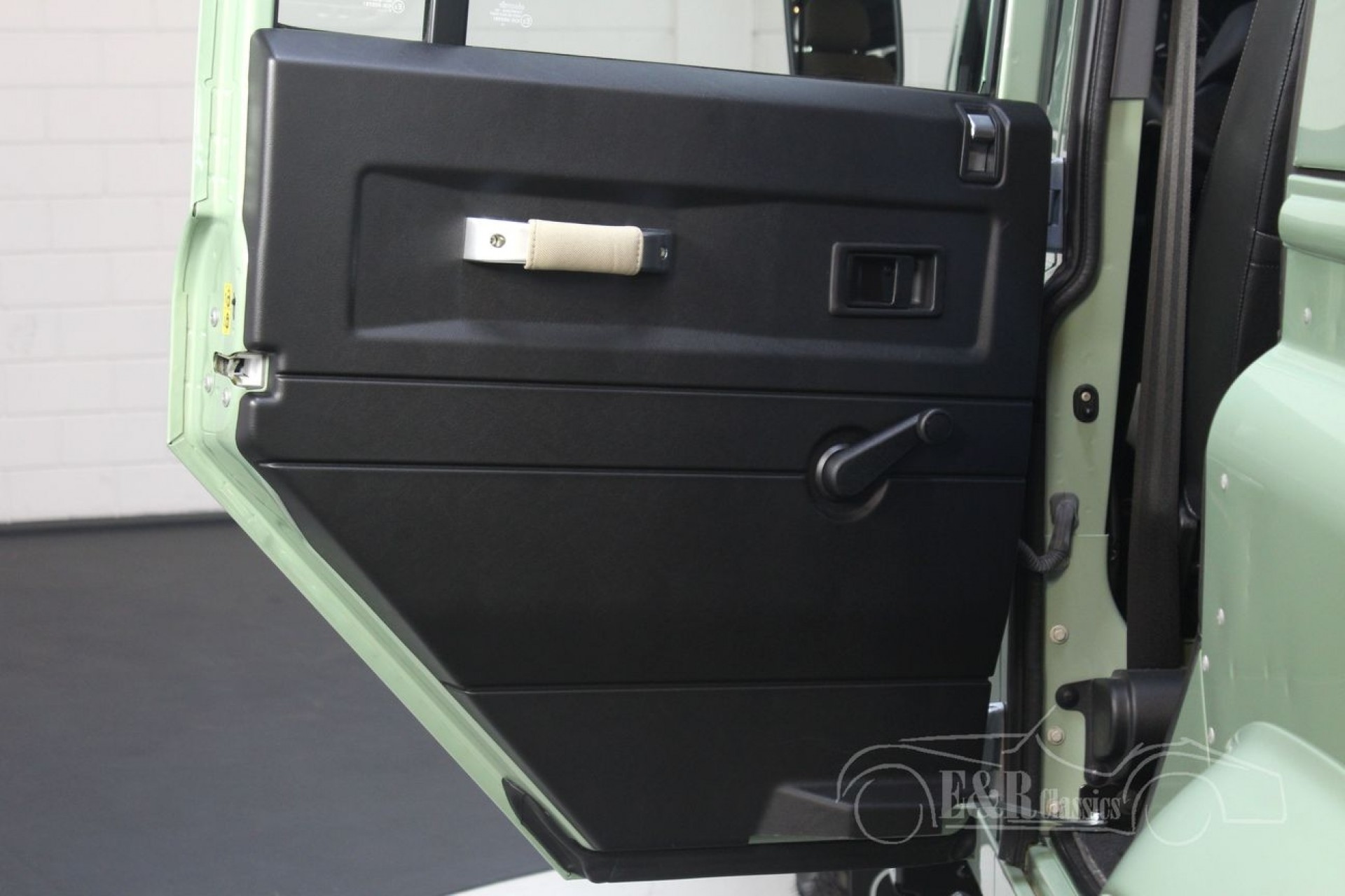 Land Rover Defender 110 2016 for sale at ERclassics