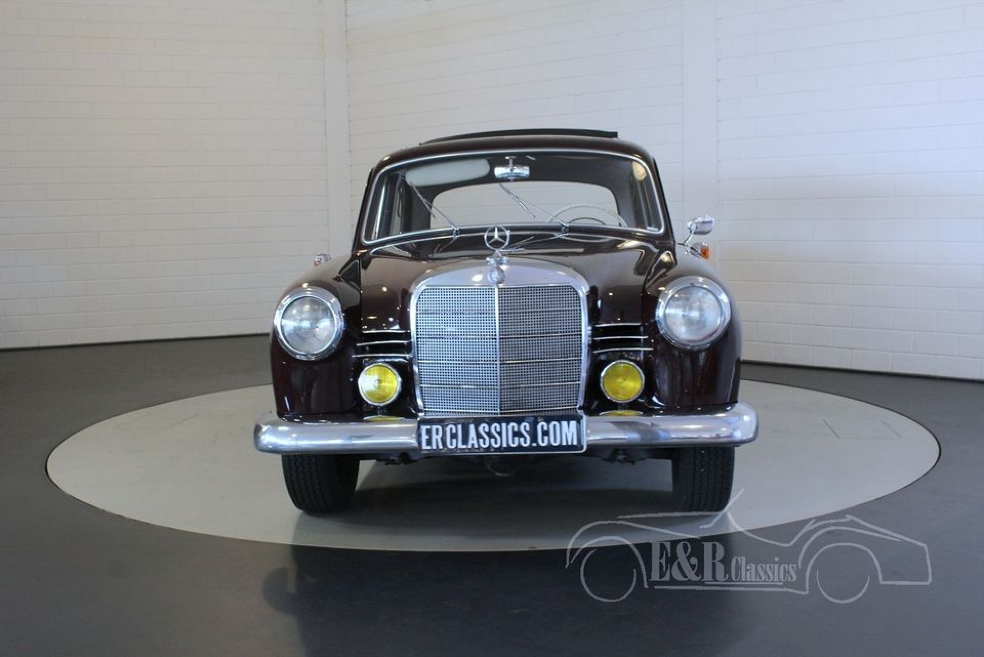 Mercedes-Benz 190D Ponton 1961 for sale at ERclassics