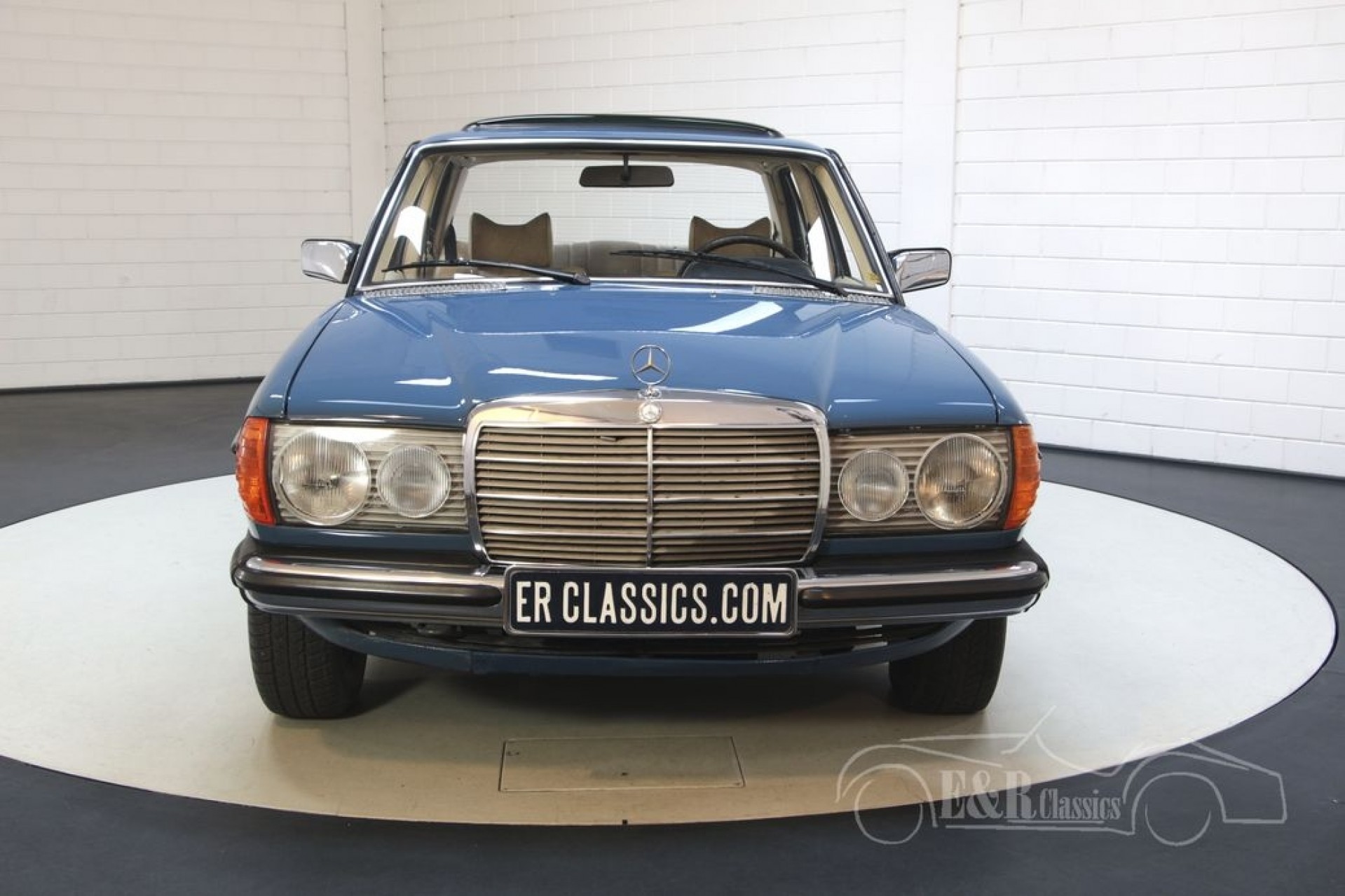 Mercedes Benz 200 (W123) for sale at ERclassics
