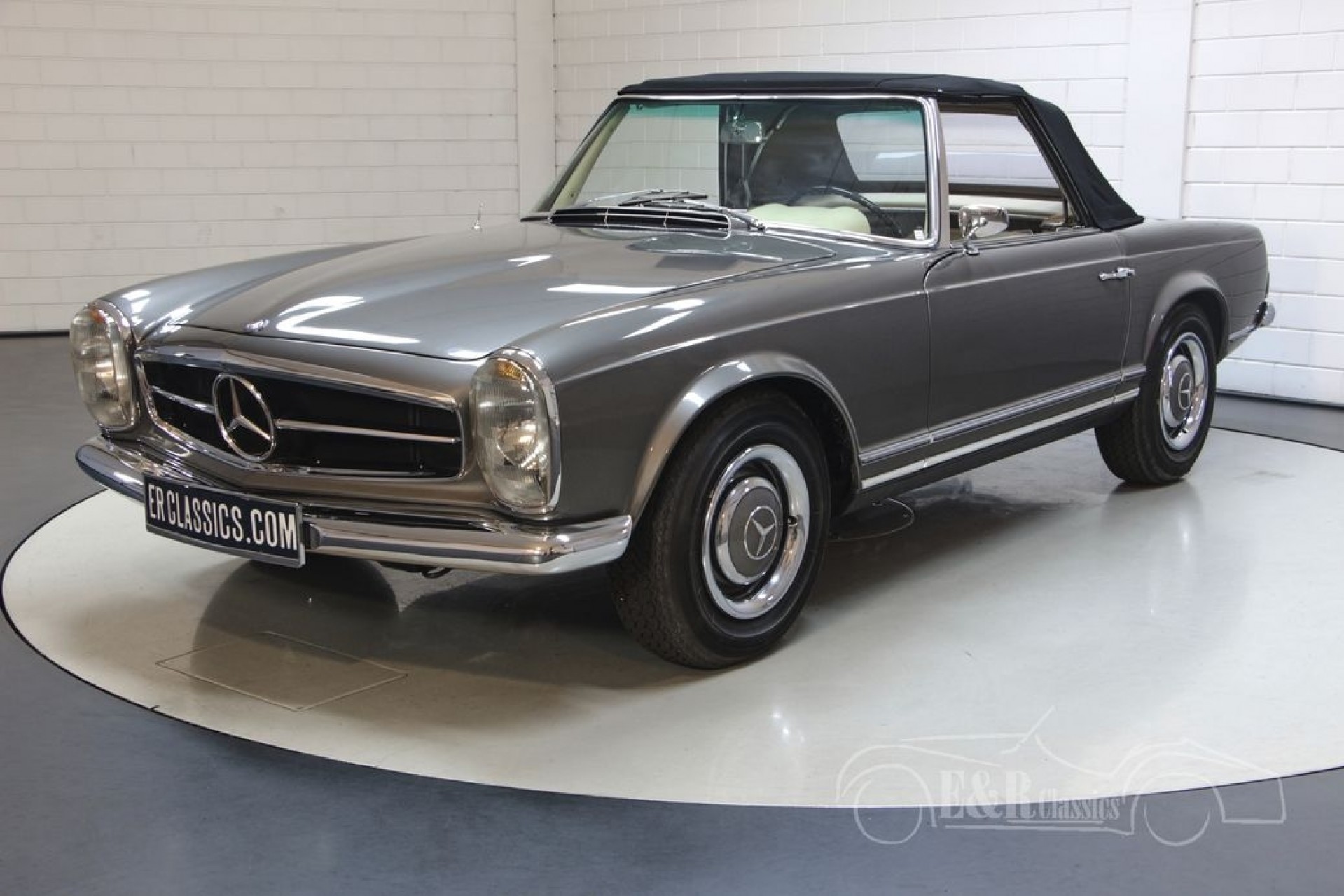 Mercedes Benz 230 SL à venda na ERclassics