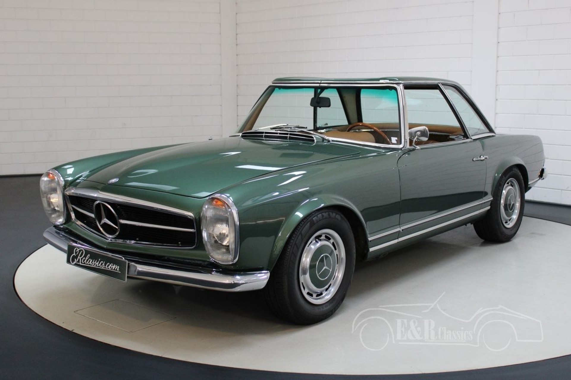 Mercedes-Benz 230SL cabriolet 1967 for sale at ERclassics