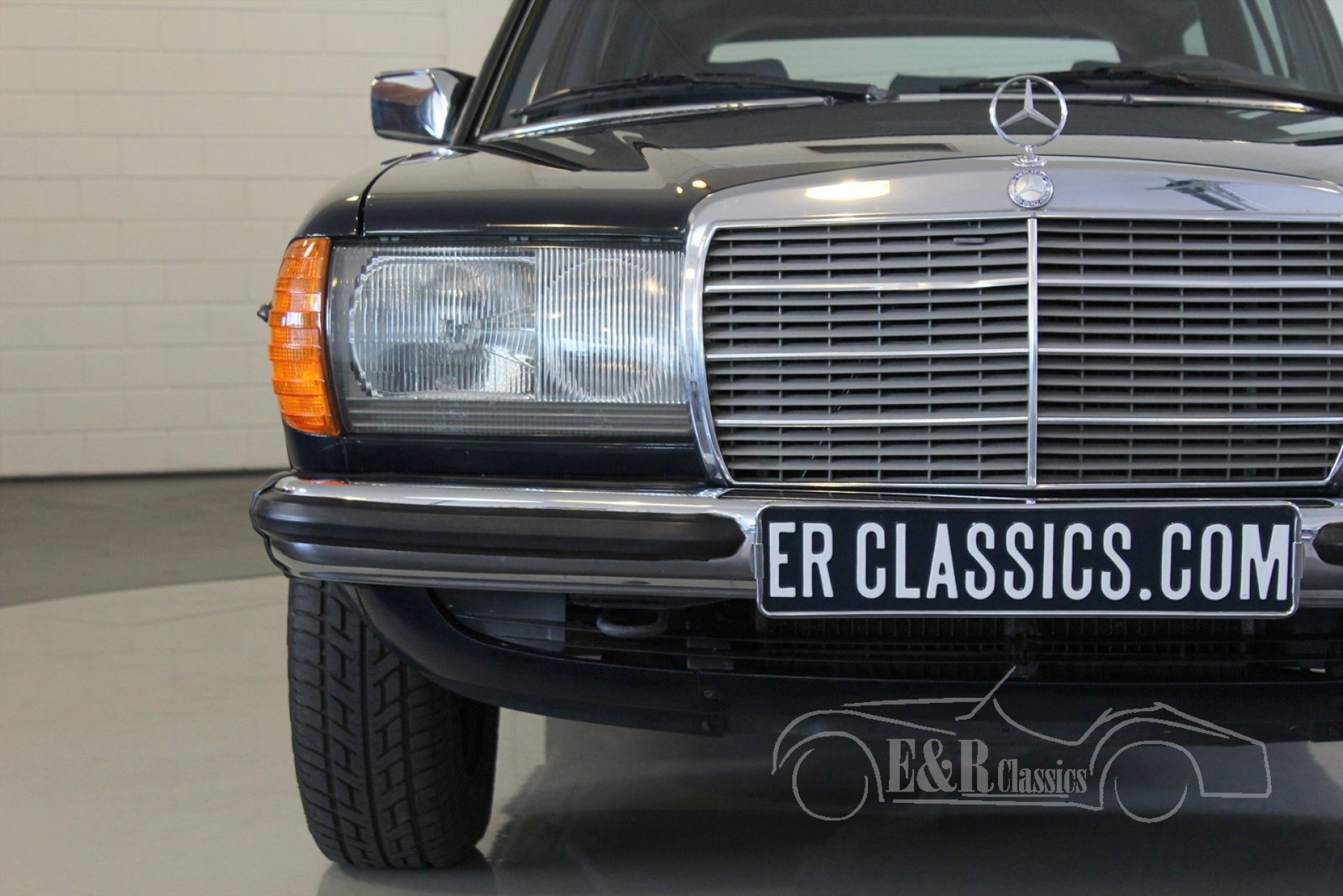 Mercedes-Benz 240 TD estate 1984 for sale at ERclassics