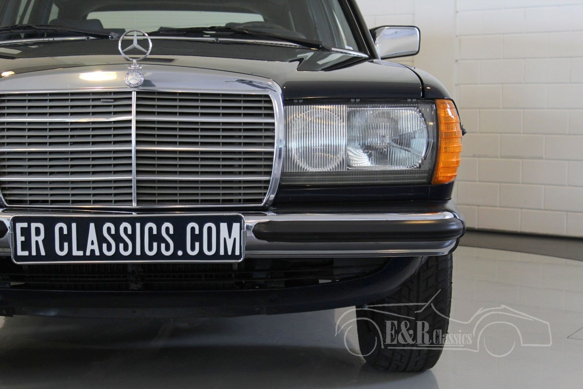 Mercedes-Benz 240 TD estate 1984 for sale at ERclassics