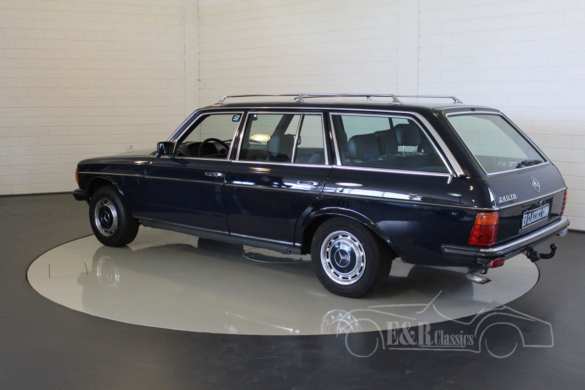 Mercedes-Benz 240 TD estate 1984 for sale at ERclassics