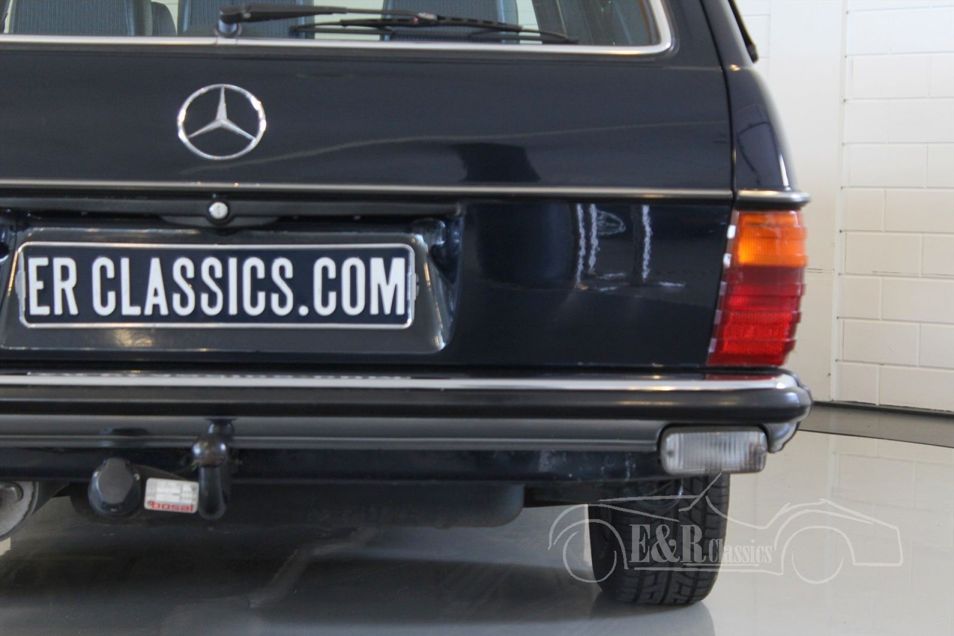 Mercedes-Benz 240 TD estate 1984 for sale at ERclassics