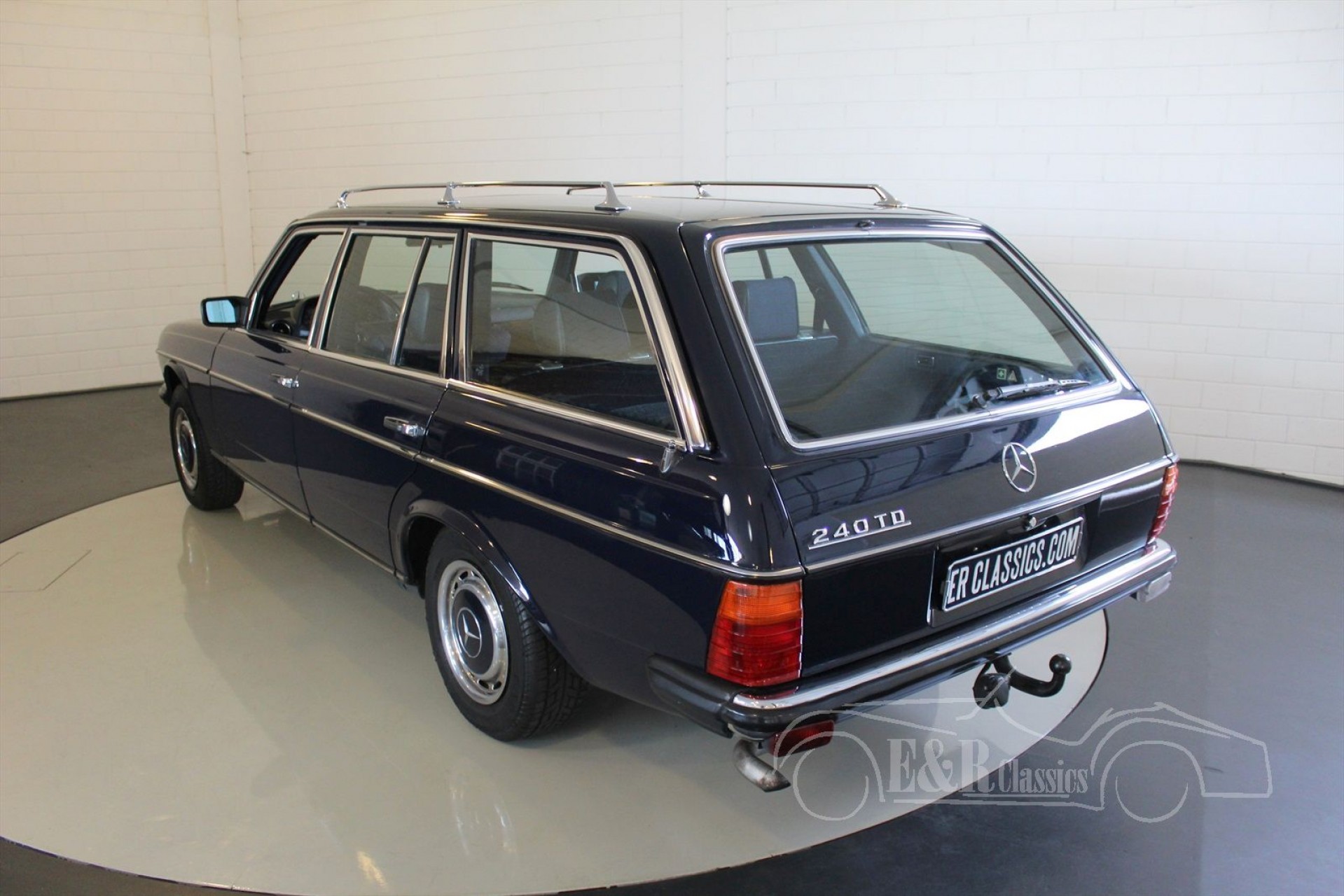 Mercedes-Benz 240 TD estate 1984 for sale at ERclassics
