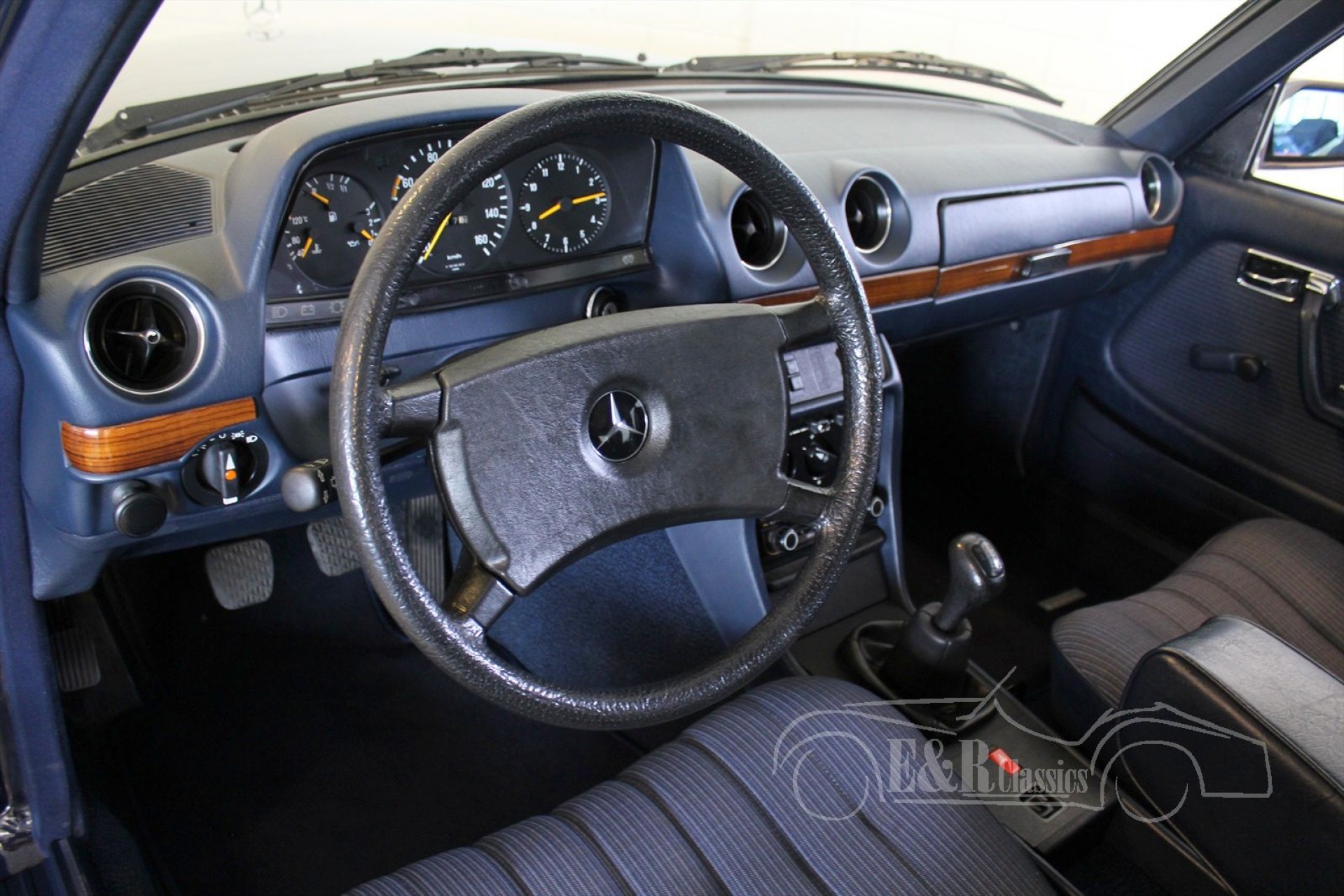 Mercedes-Benz 240 TD estate 1984 for sale at ERclassics
