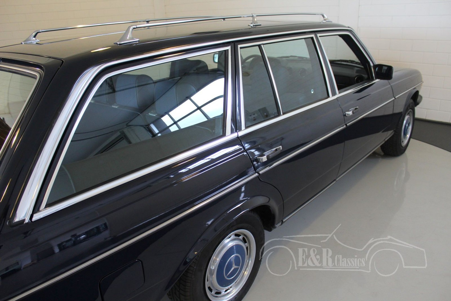Mercedes-Benz 240 TD estate 1984 for sale at ERclassics