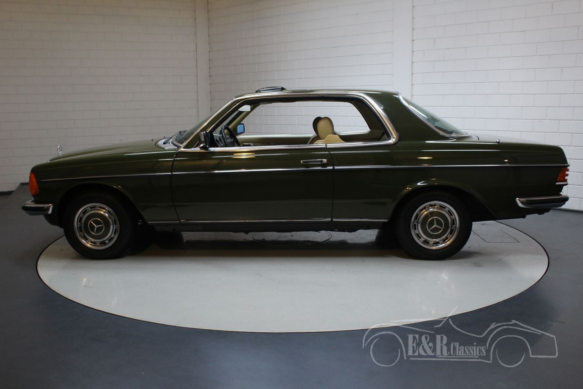 Mercedes-Benz 280CE Coupé W123 1981 for sale at ERclassics