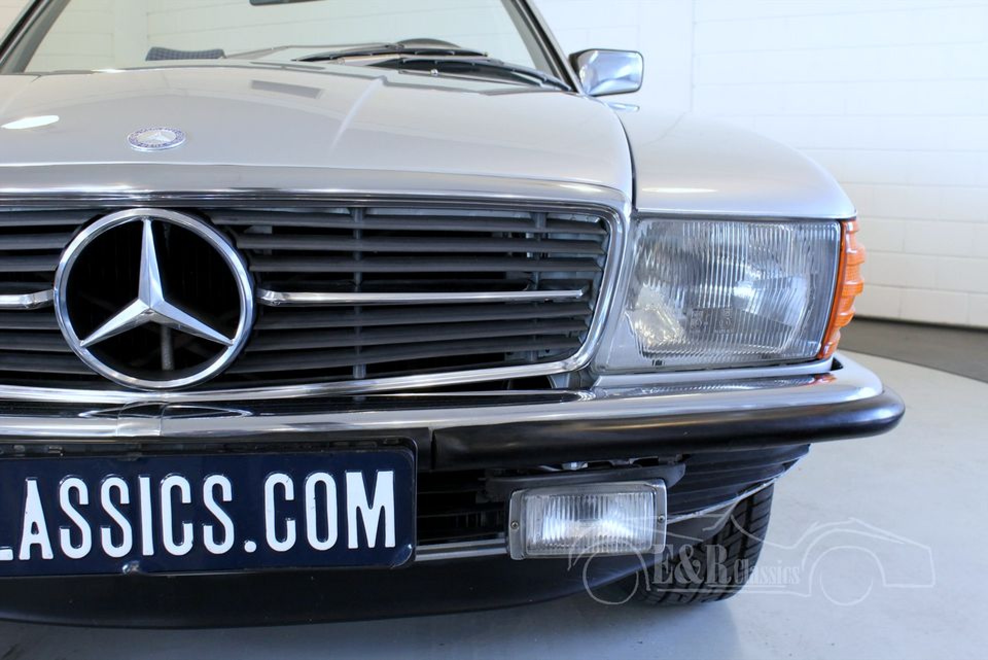 Mercedes-Benz 280 SL 1981 for sale at ERclassics