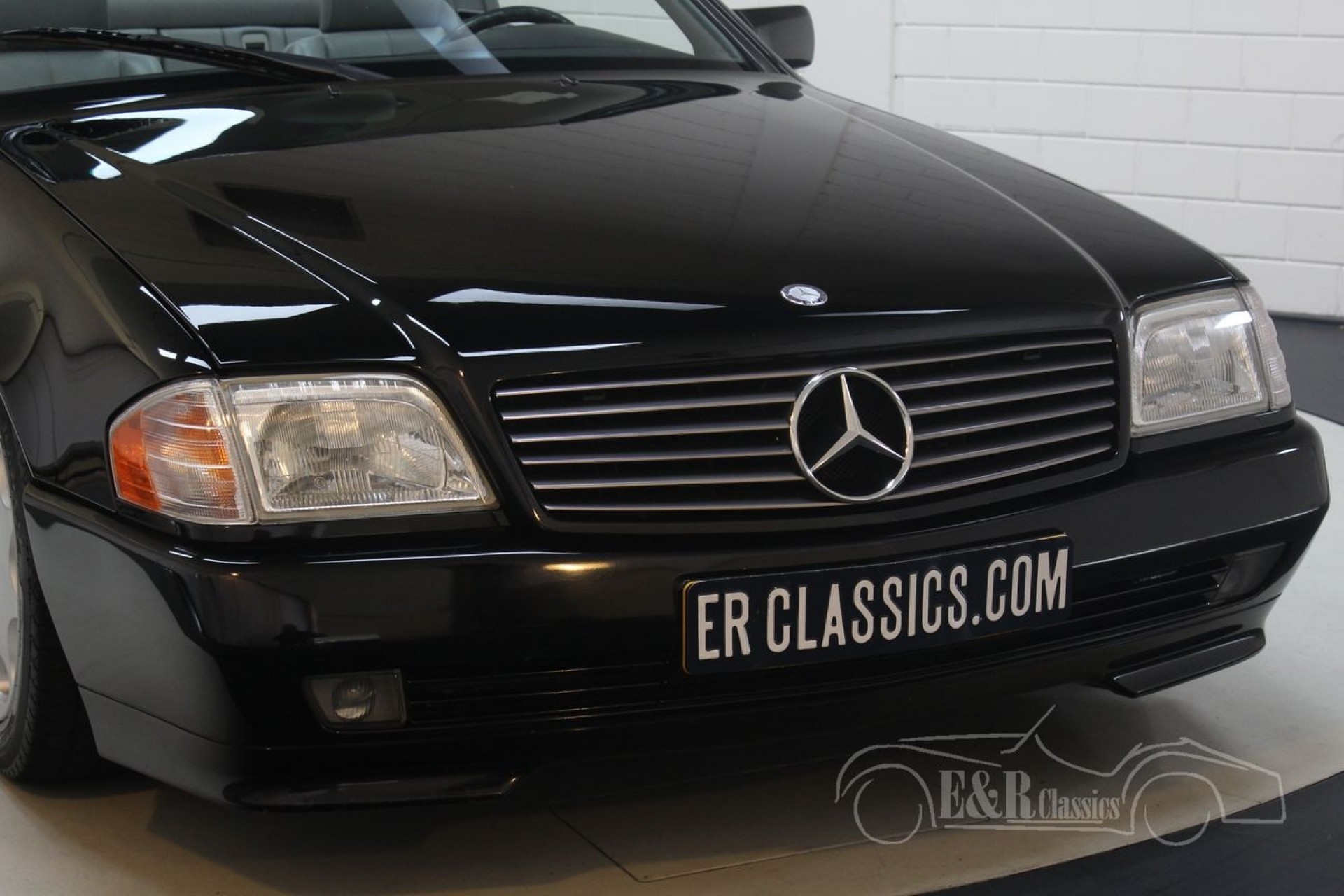 Mercedes-Benz 300SL R129 1993 for sale at ERclassics